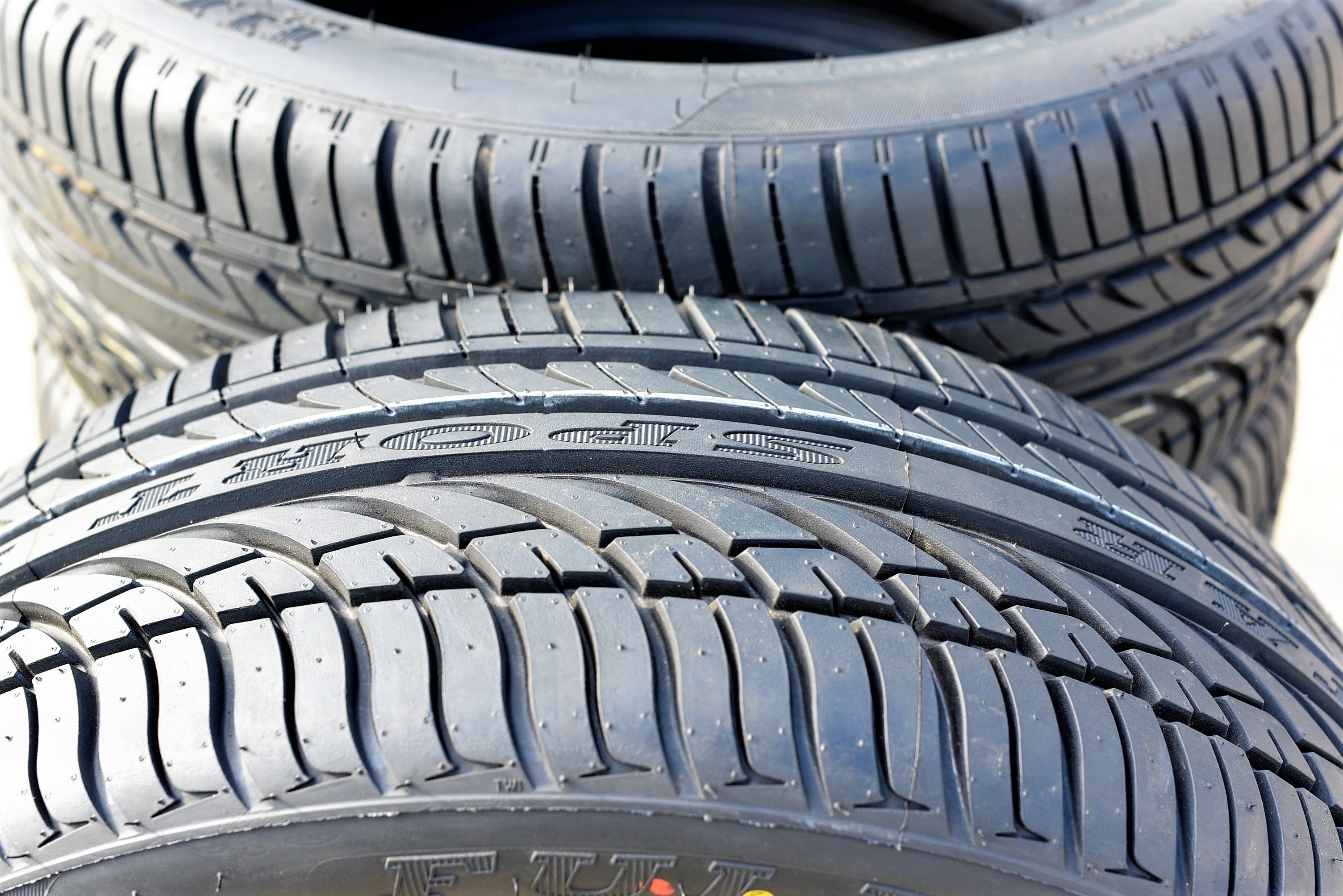 Set of 4 (FOUR) Fullway HP108 235/45R17 97W XL A/S All Season ...