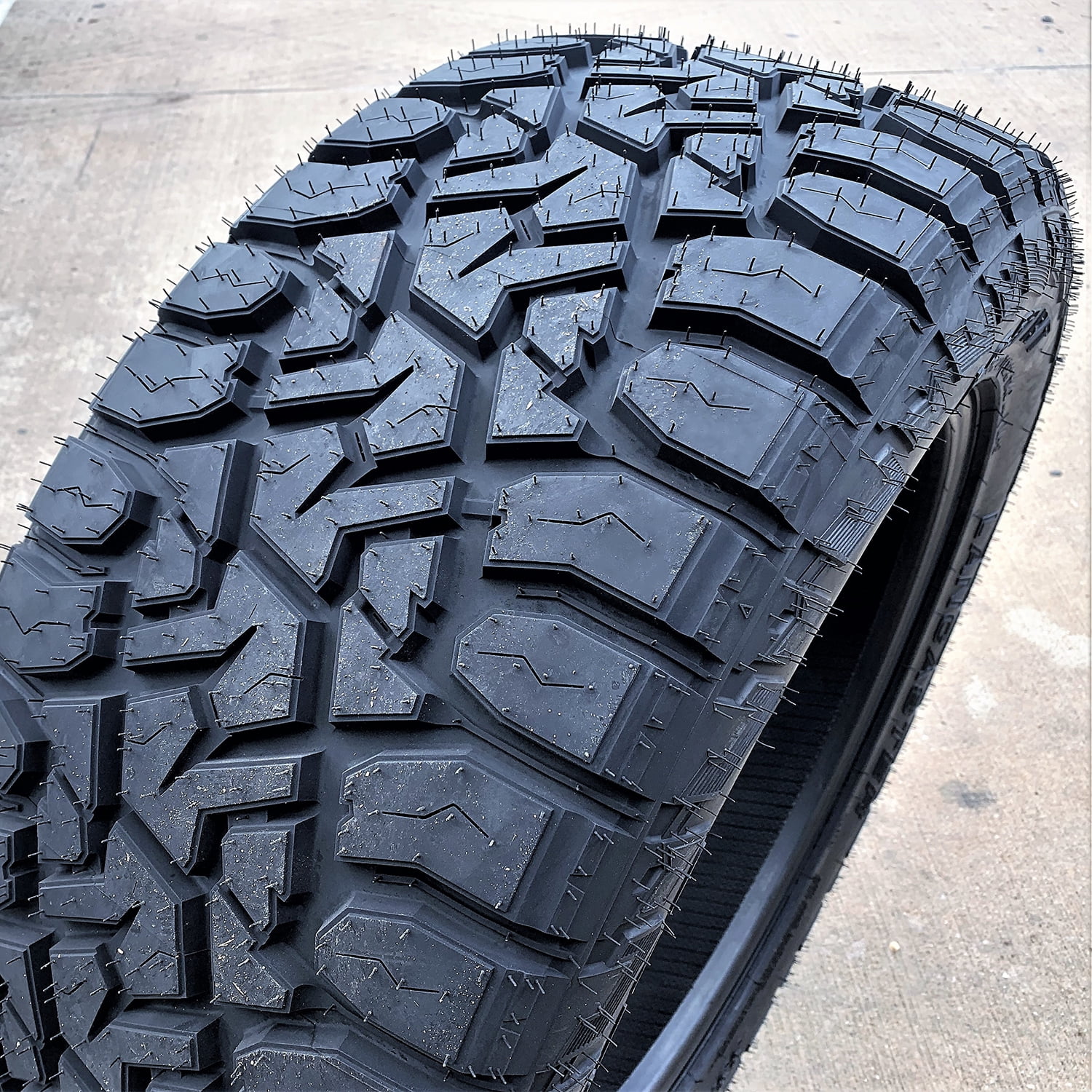 Lancaster LS-57 R/T LT Tires, Set of 4, 33X12.50R20, Load E (10 Ply ...