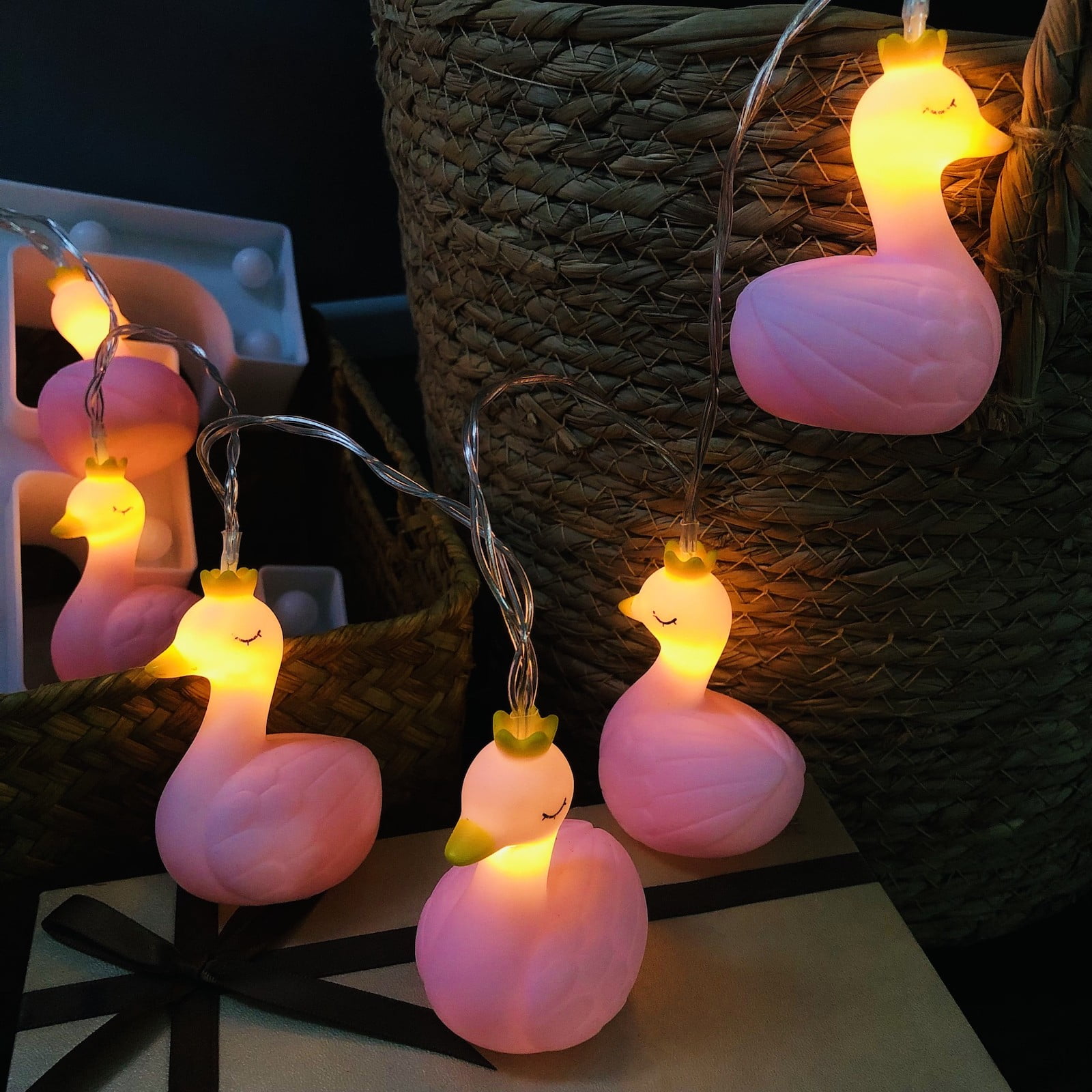 Sezrgiu Little Swan Night Light Battery Operated LED Indoor Kids ...