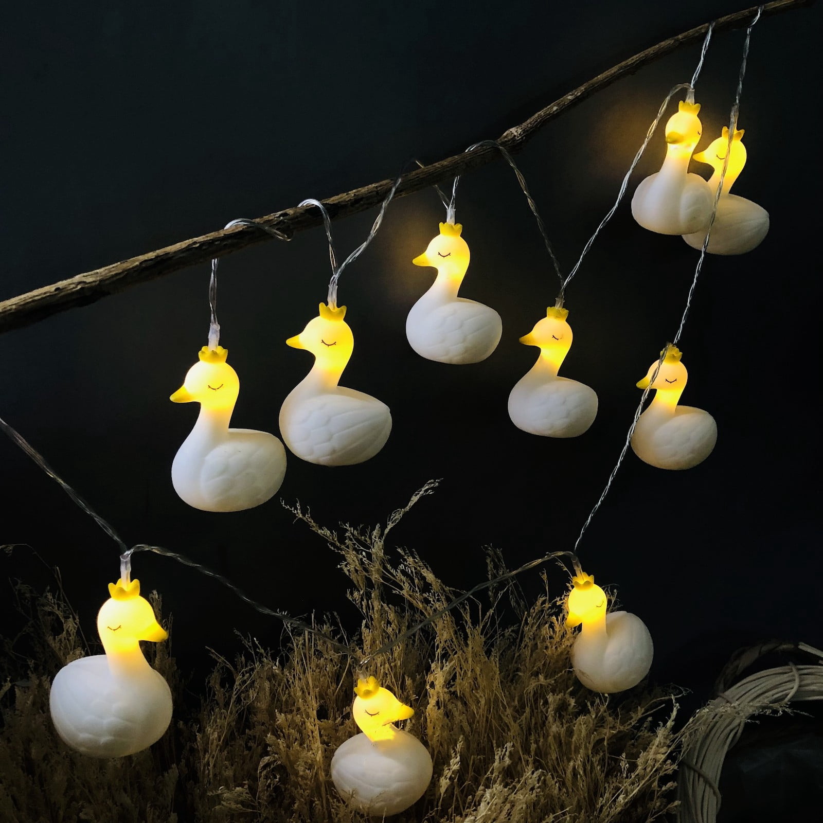 Sezrgiu Little White Swan Night Light Battery Operated LED Indoor Kids ...