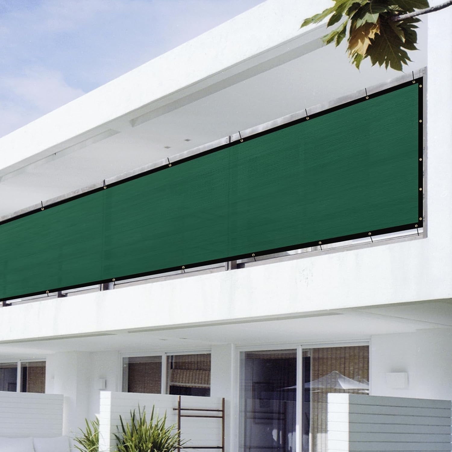 Shade&Beyond 5'x51' Dark Green Privacy Screen 90% Visibility Blockage ...
