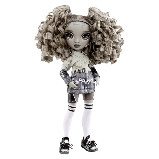 Shadow High Series 1 Nicole Steel- Grayscale Doll with Titanium Outfits ...