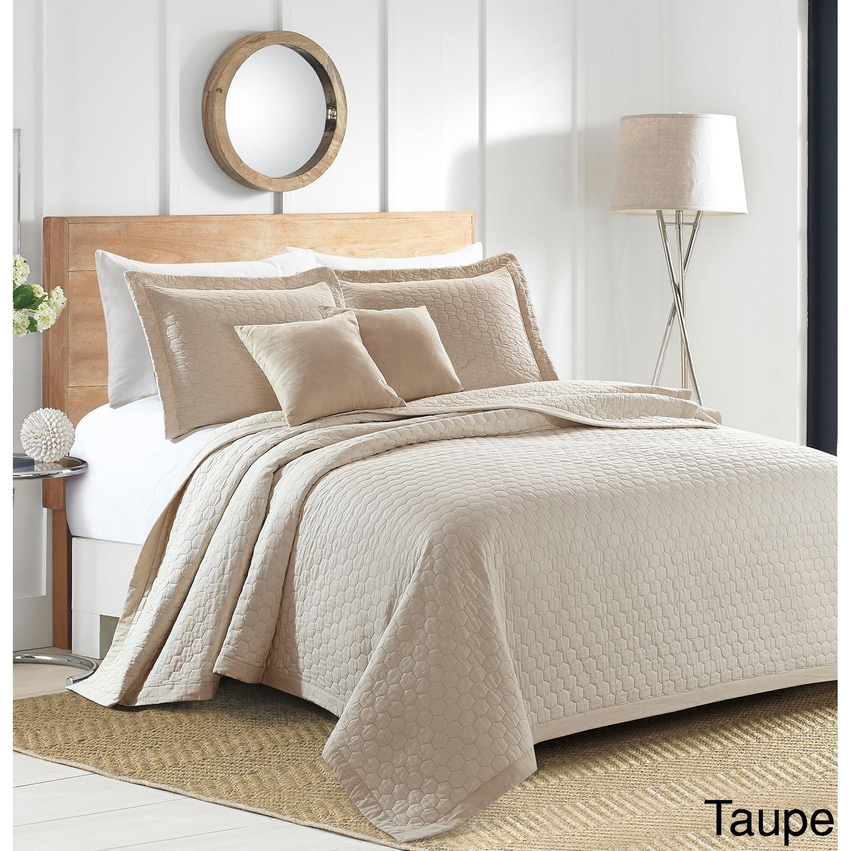 Sherry Kline Rombo Embroidered 3-piece Quilt Set Light grey King ...