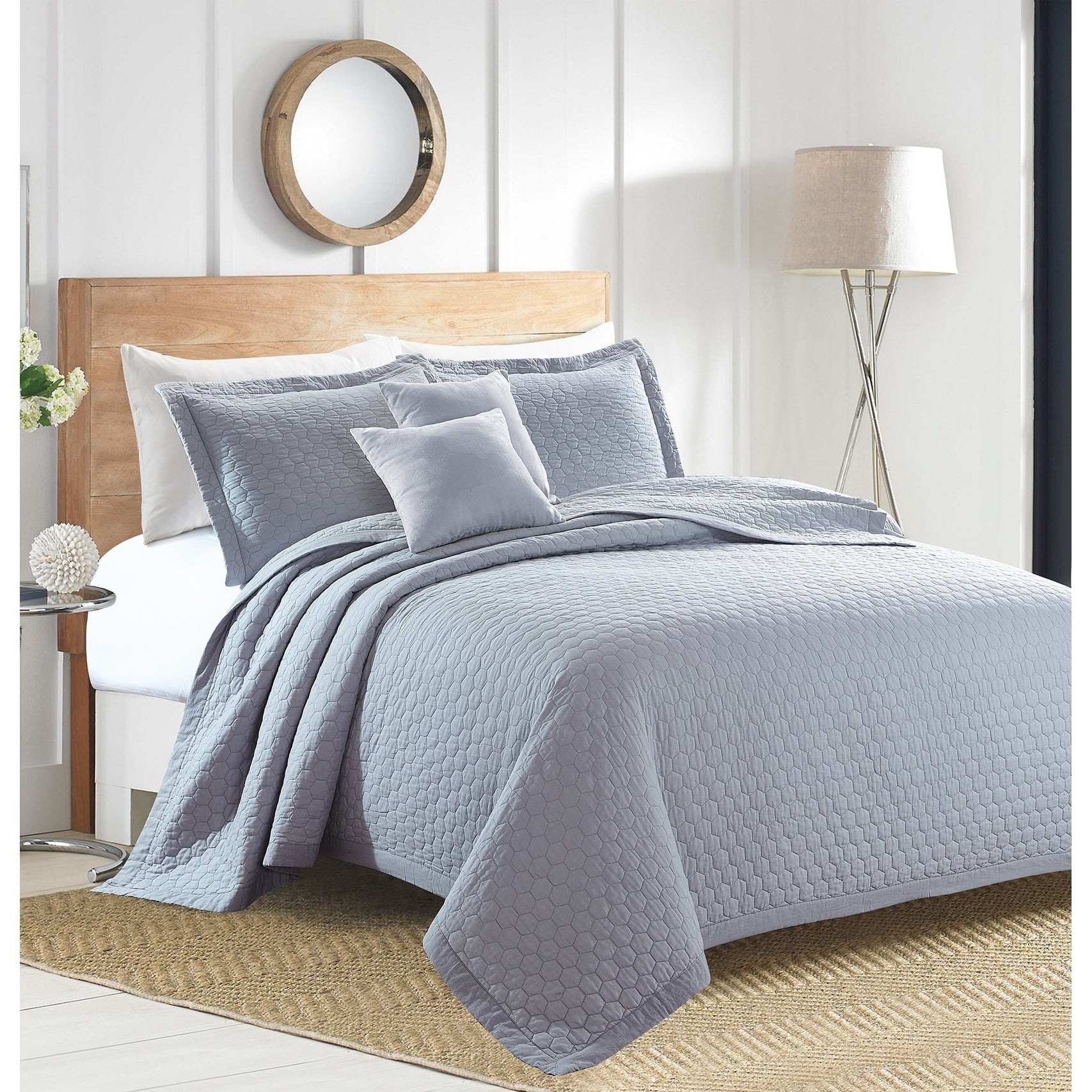 Sherry Kline Rombo Embroidered 3-piece Quilt Set Light grey Queen ...