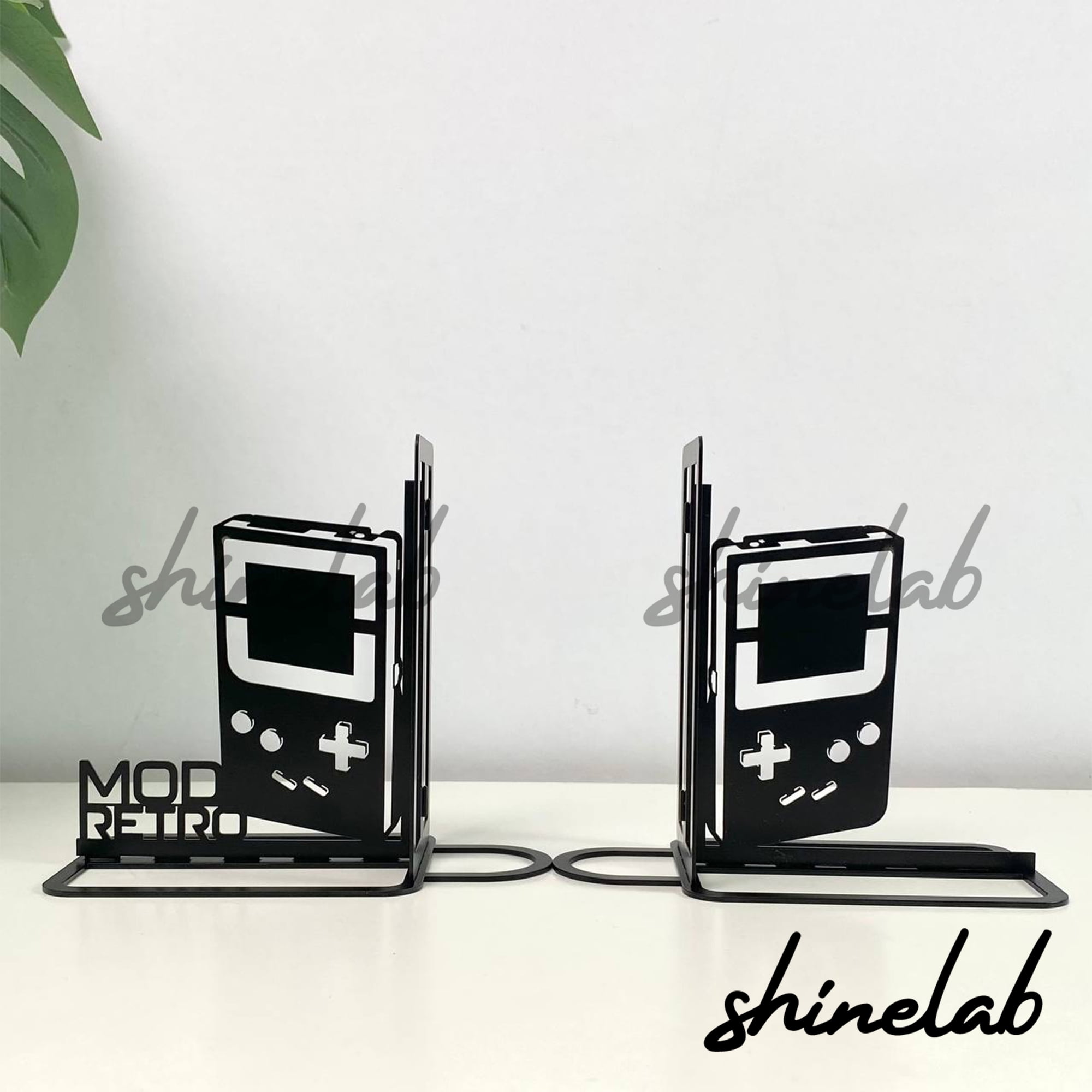 Shinelab Custom Metal Bookend, Personalized Name Letter Logo Book Ends Table Bookshelf Room ...