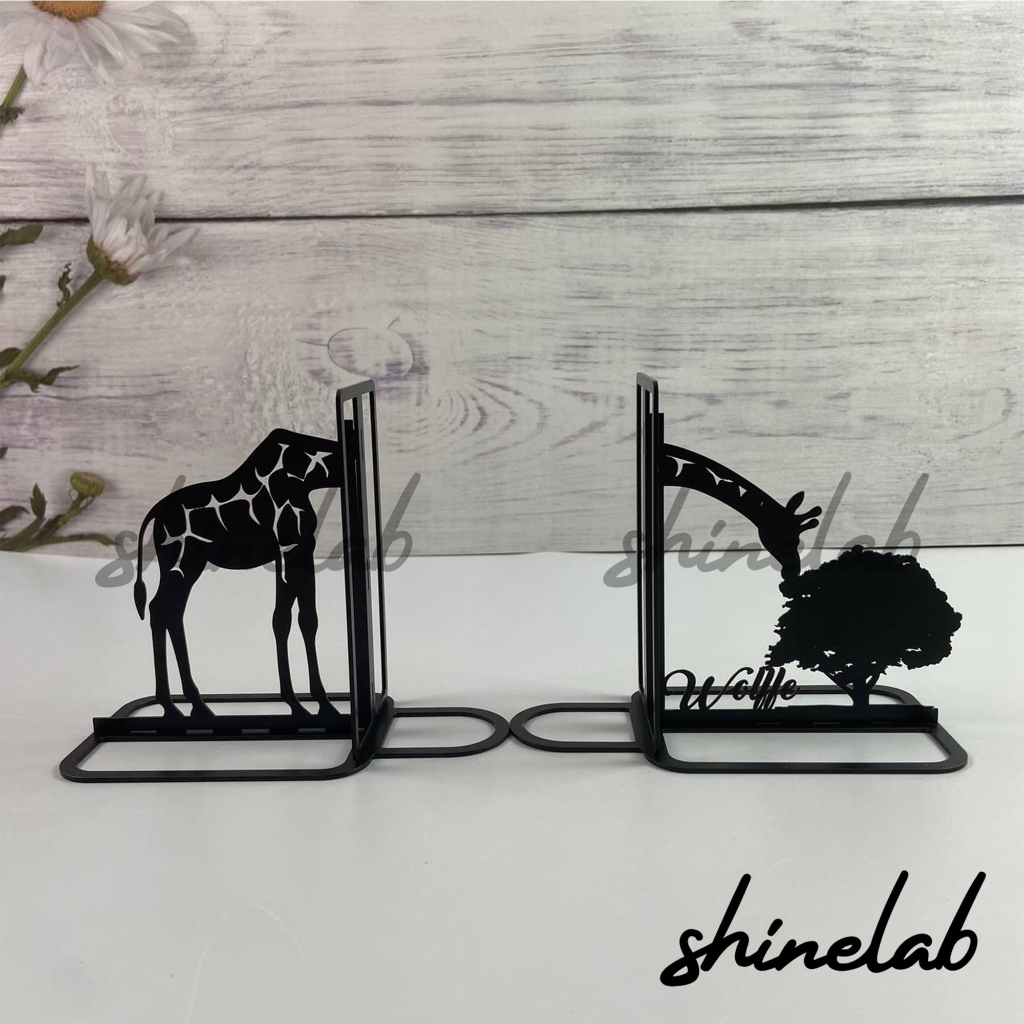 Shinelab Grazing Giraffe Metal Bookends Custom Pet Giraffe Name Bookend ...