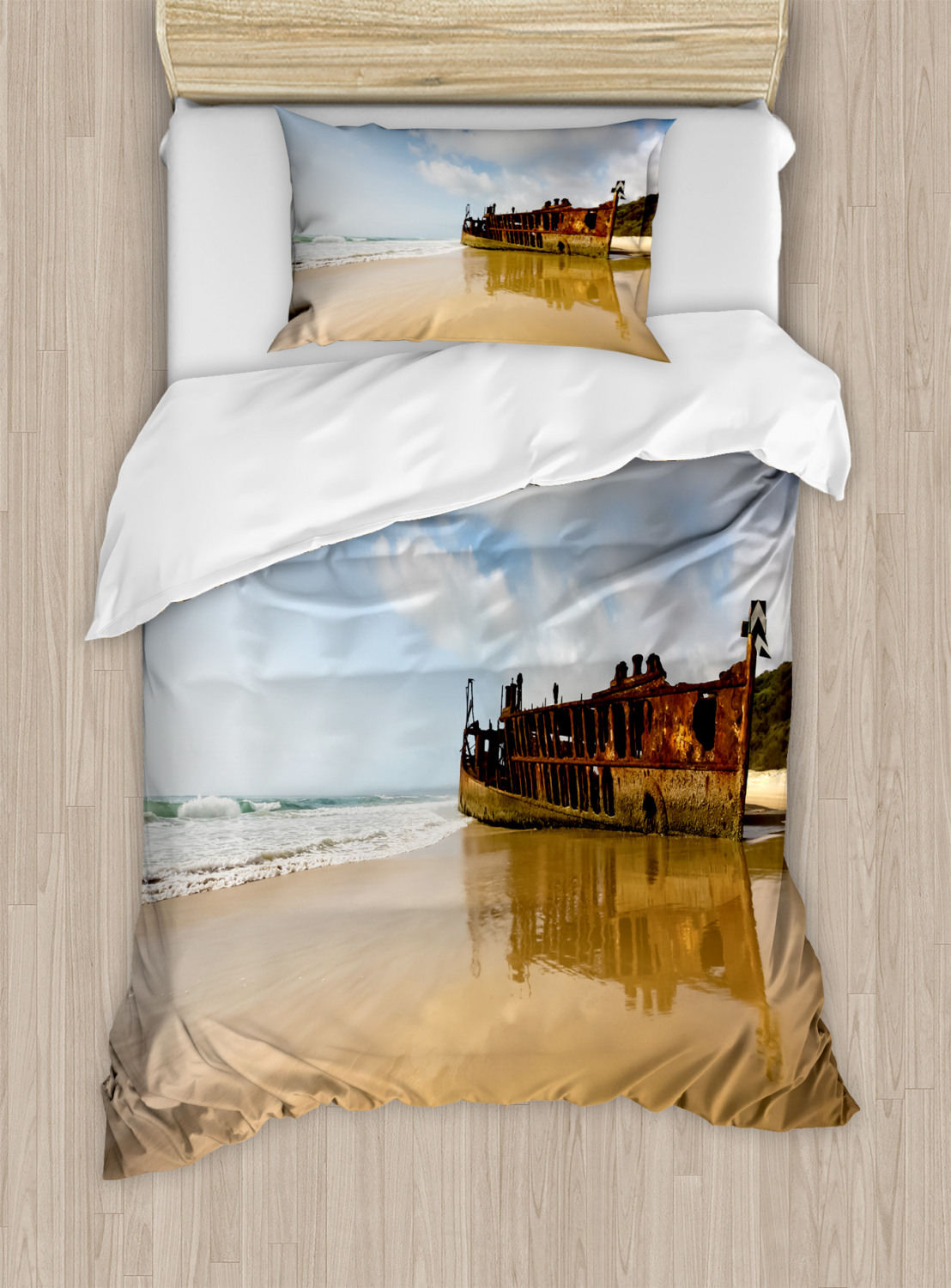 Shipwreck Duvet Cover Set Twin Size, Antique Rusty Pirate Ship Wreck on ...