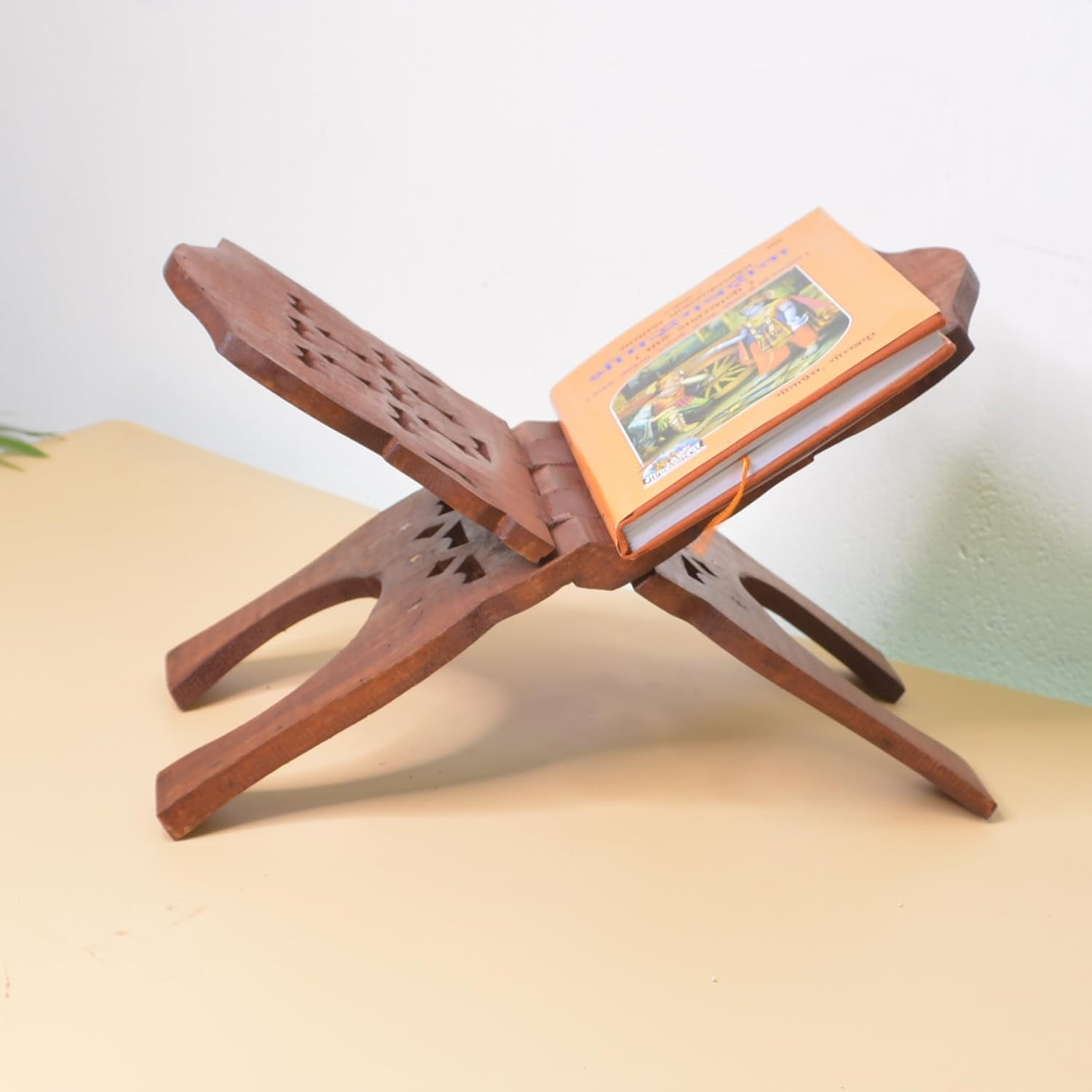 Shri Shri Handicraft Geeta Stand Wooden Handmade Wooden Book Stand ...