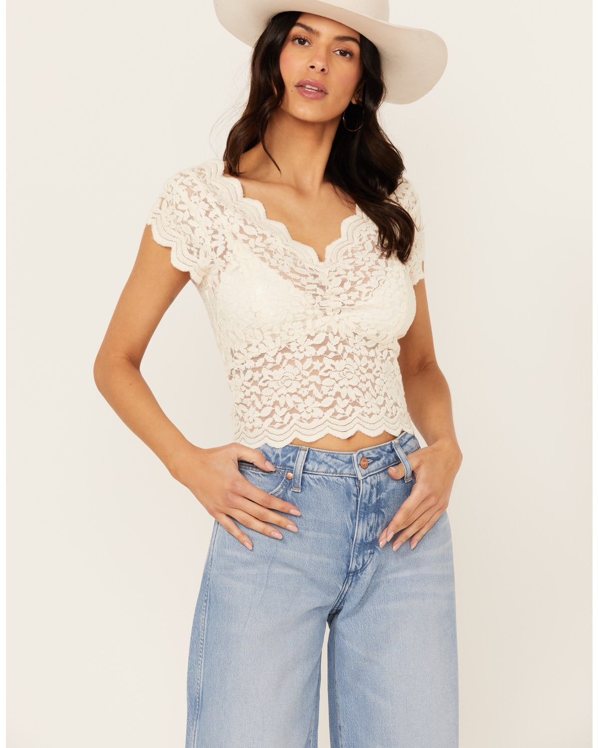 Shyanne Women's Flutter Sleeve Lace Crop Top - SWSU24K47-CRM US ...