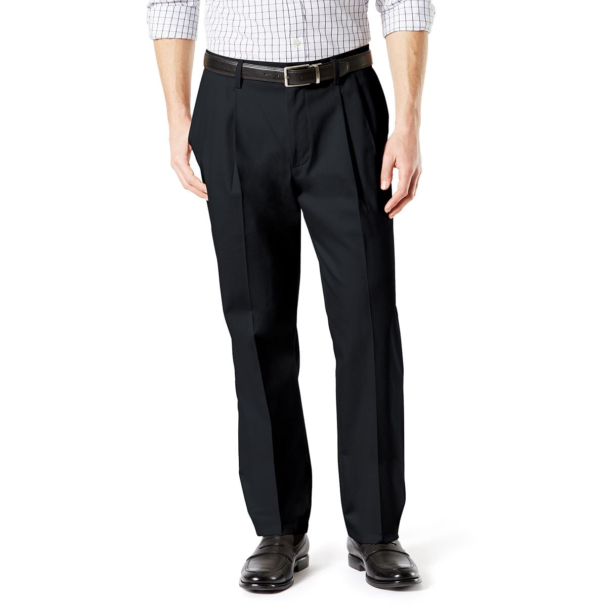 Signature Khakis, Pleated, Classic Fit - Walmart.com