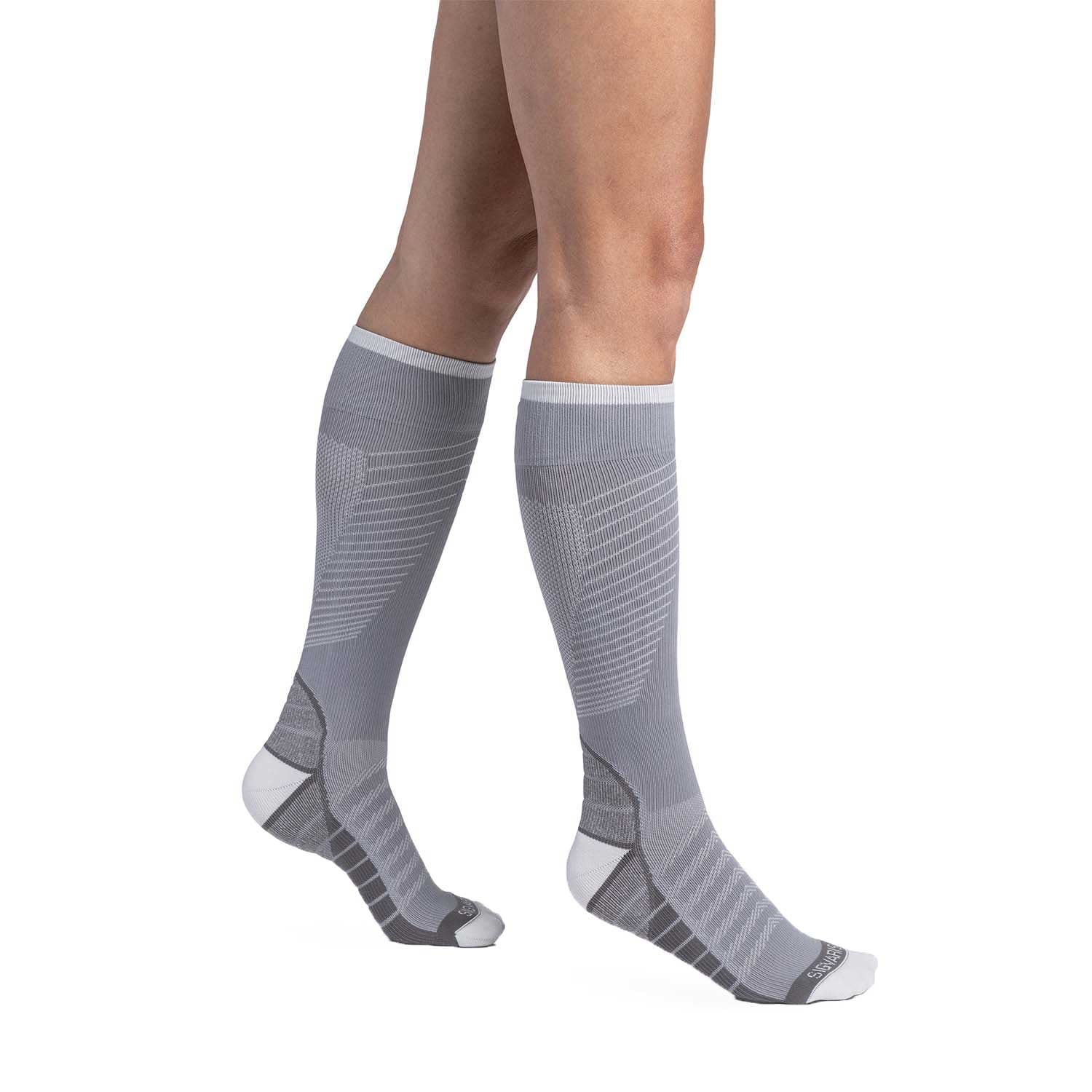 Sigvaris 432 Motion Flow Tech Knee High Socks - 20-30 mmHg Cool Grey ML ...