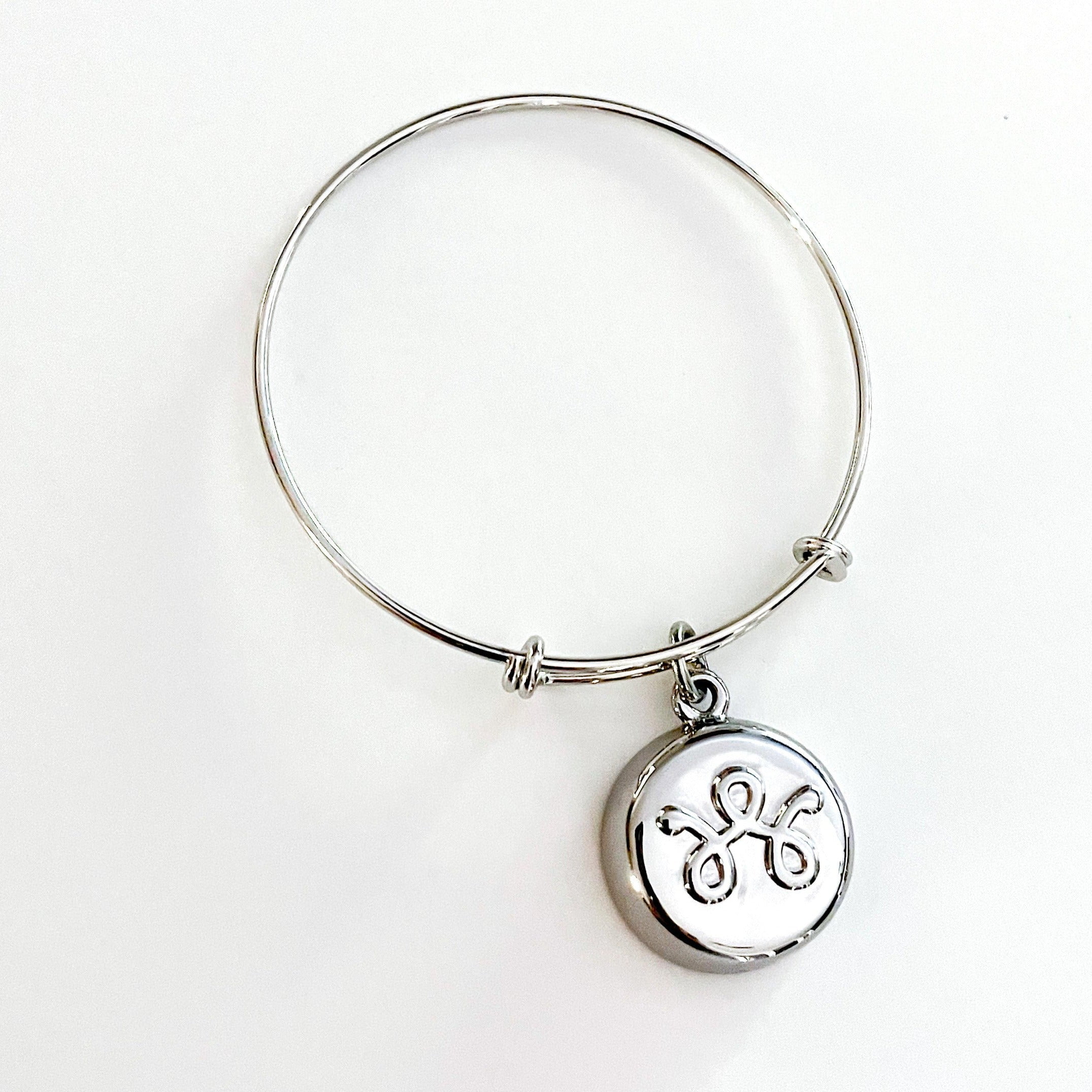 invisaWear Silver Expandable Bracelet with Emergency GPS Locator and ...