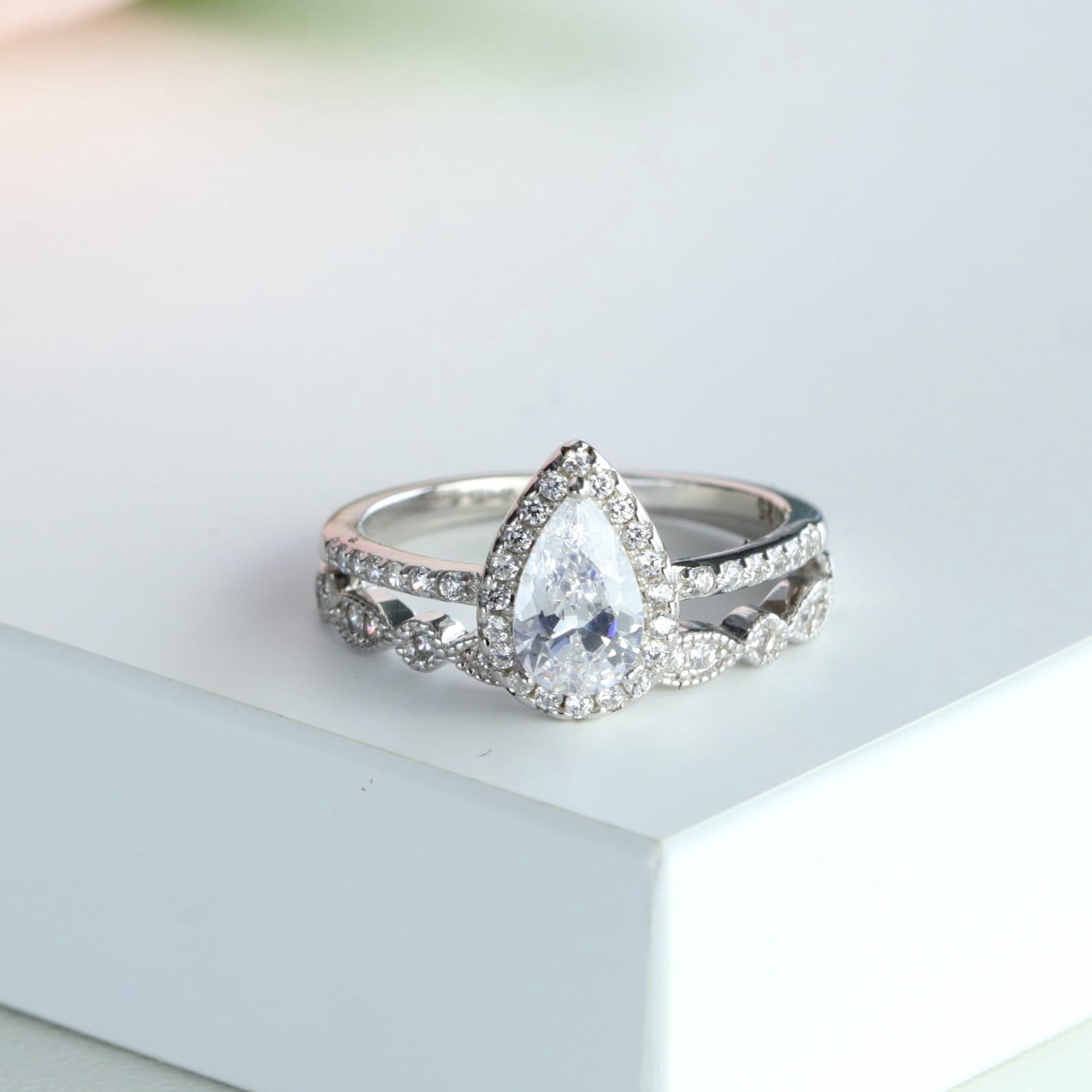 Silver & Stone Jewels Pear Cut CZ Wedding Engagement Bridal Ring Set ...