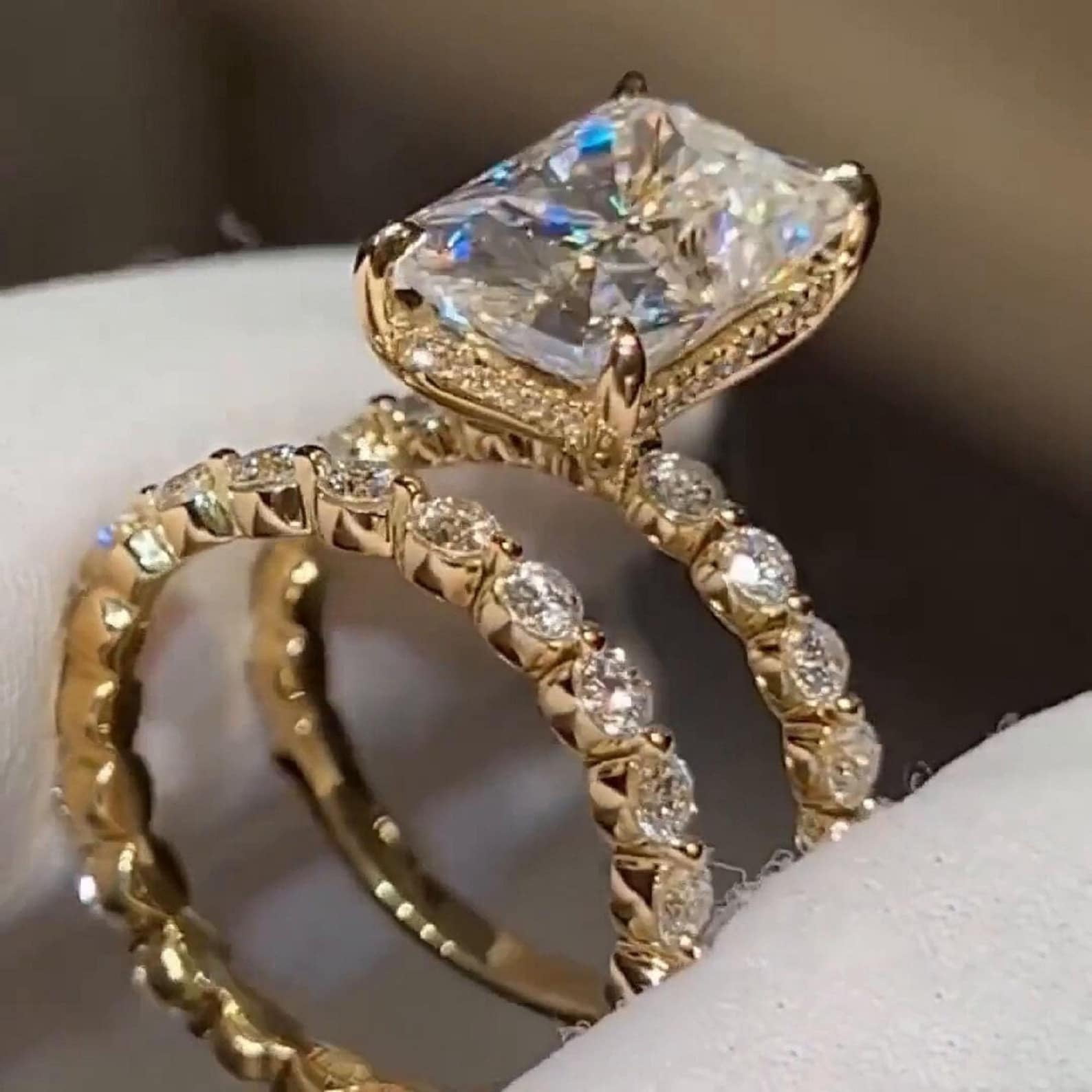 Silver & Stone Jewels Radiant Cut CZ Wedding Ring Halo Bridal Ring Set ...