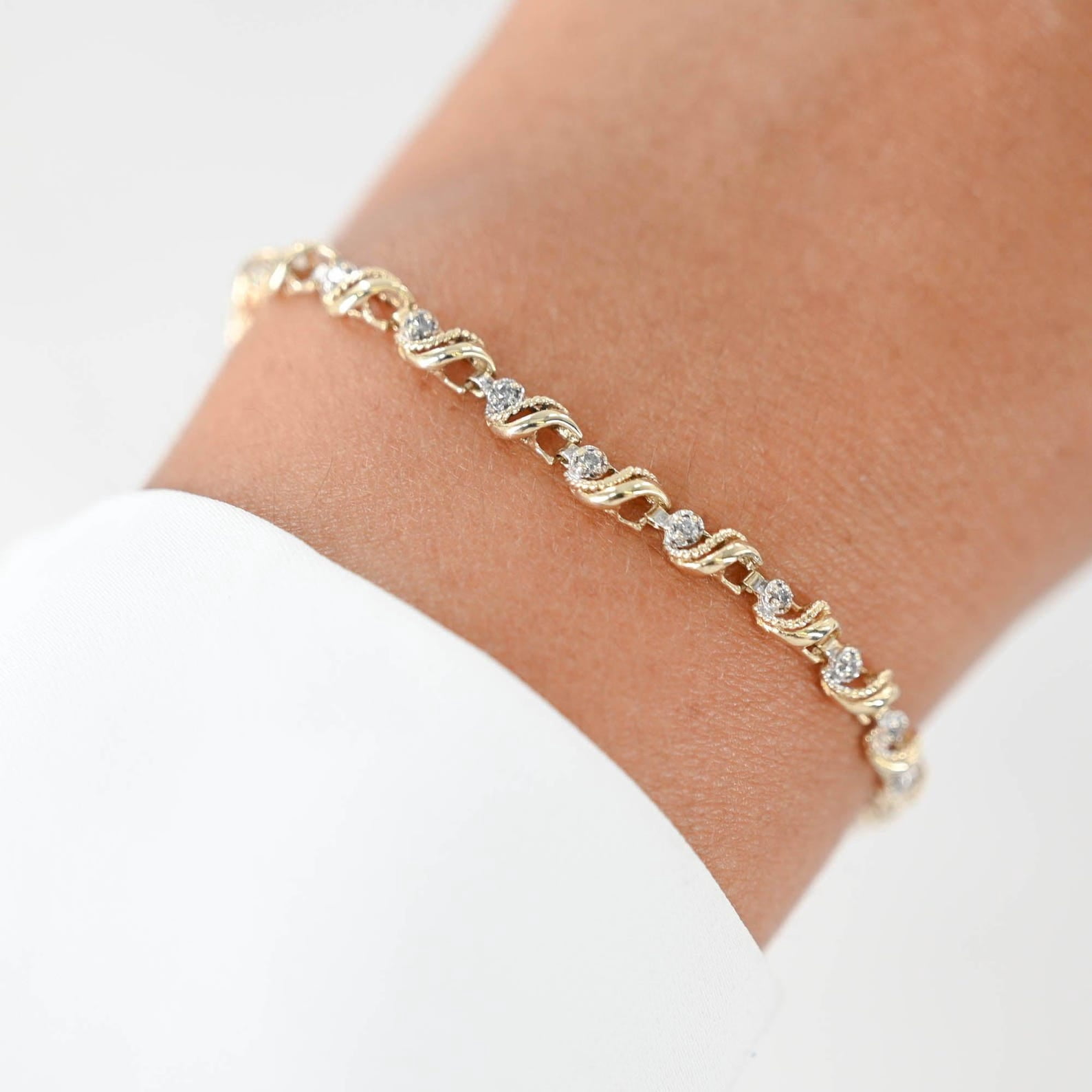 Silver & Stone Jewels Stuning 14K Yellow Gold Finish Round Cut Cubic ...