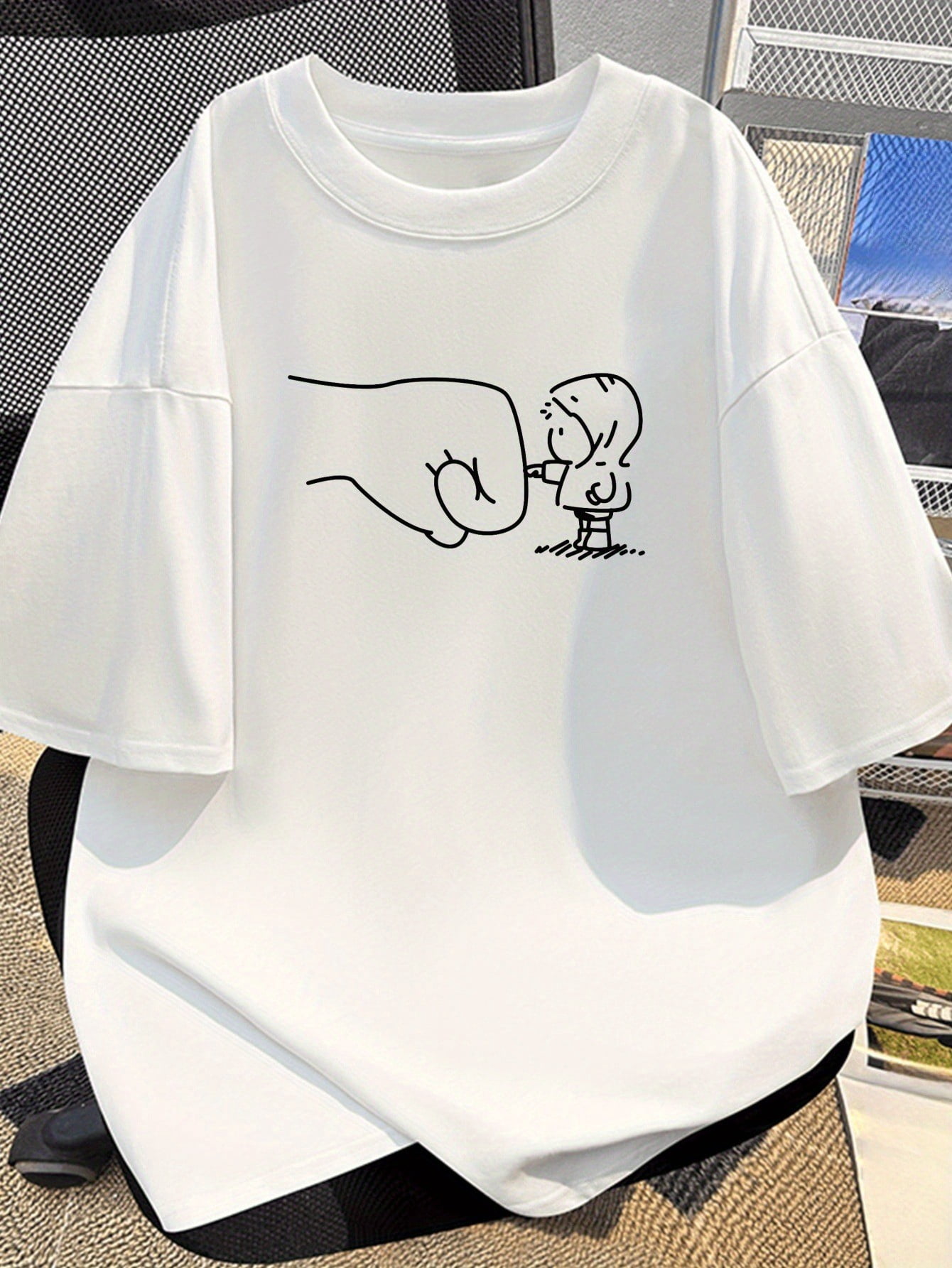Simple Line Art Character Fist Print Short Sleeve T-Shirt, Gender ...