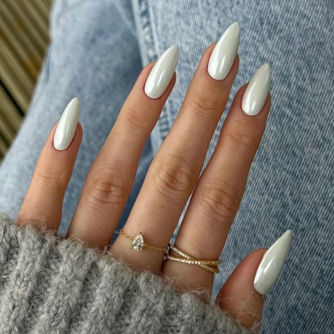 Simple solid color manicure, white wearable nails, stylish almond nails ...