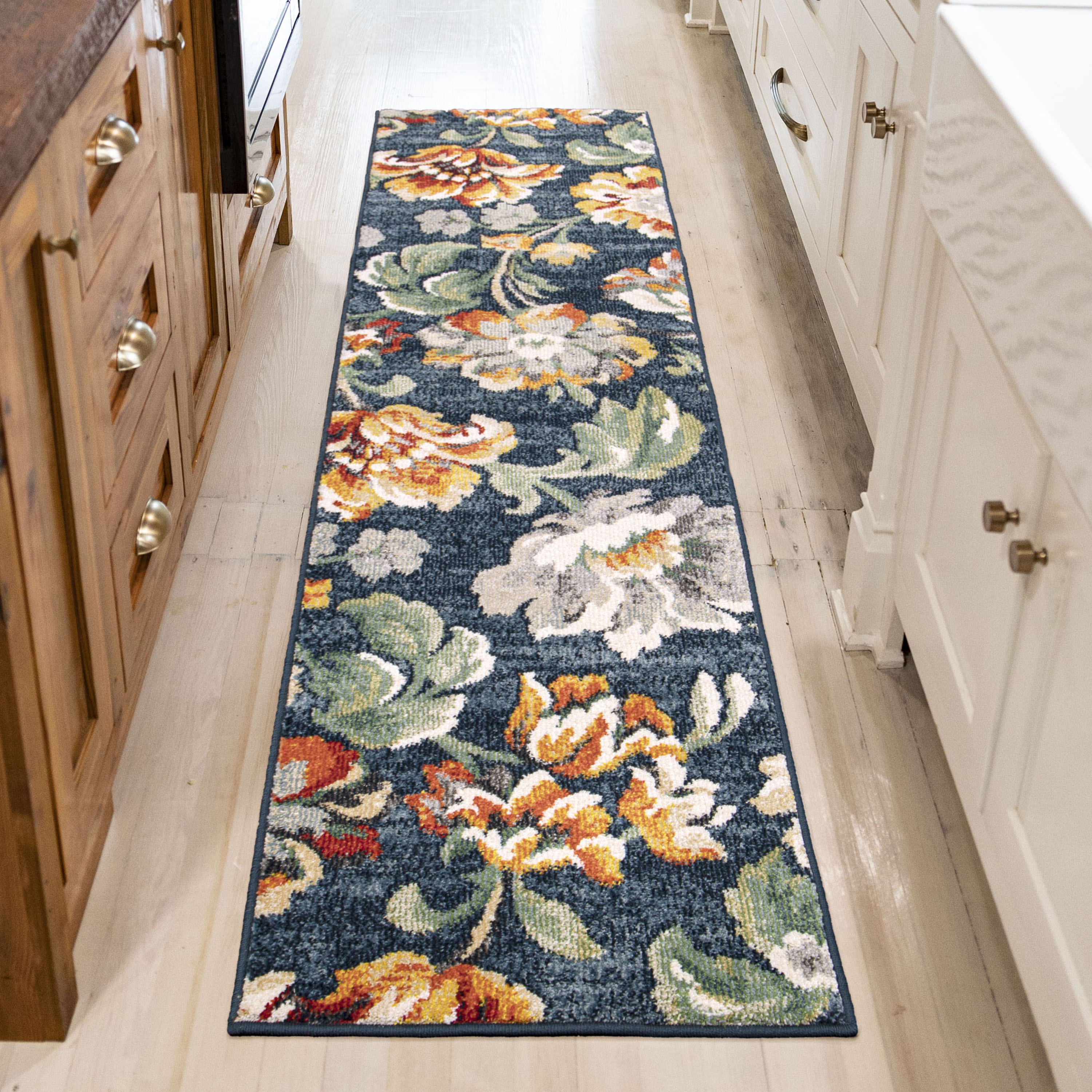 SAFAVIEH Martha Stewart Autumn Woods Floral Runner Rug, Colonial Blue ...