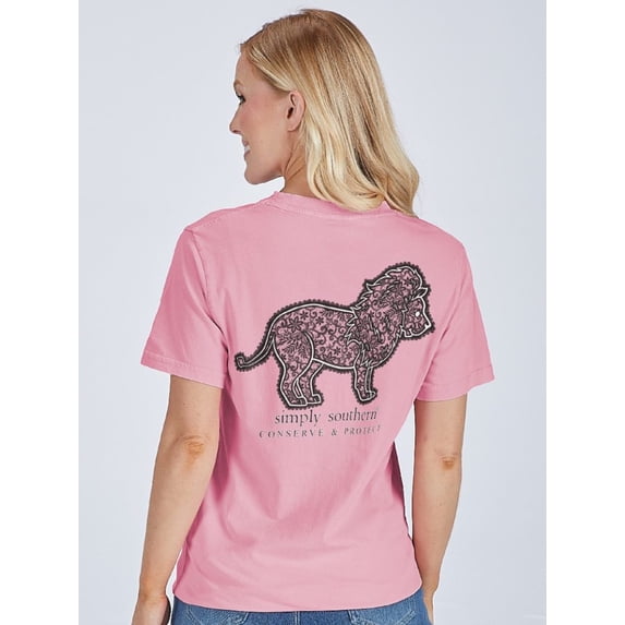 Simply Southern Lion Tracker Lace T-Shirt - Walmart.com
