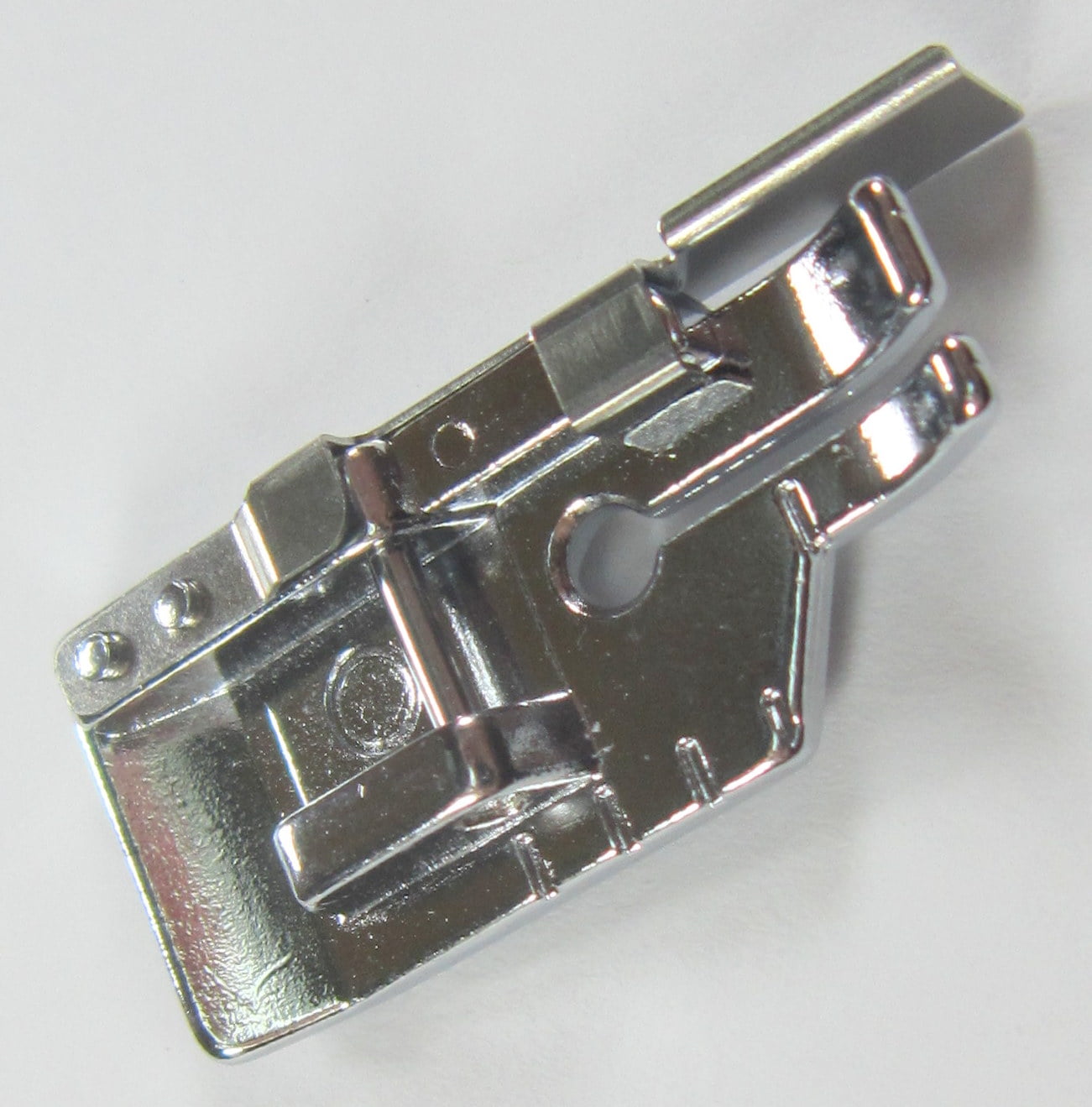 Singer Compatible 1/4 Inch Foot With Guide XC6800251 Fits Quantum ...