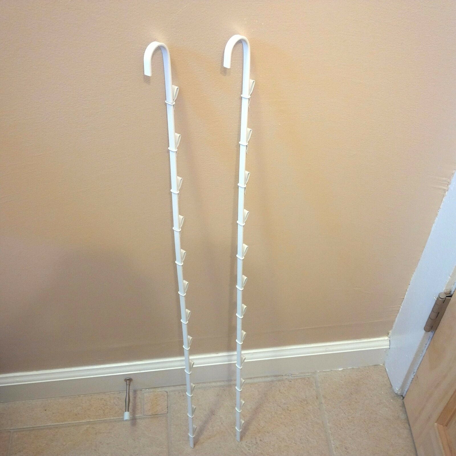 Single Strip 12 Clip Hanging Potato Chip, Candy Display Rack (White ...