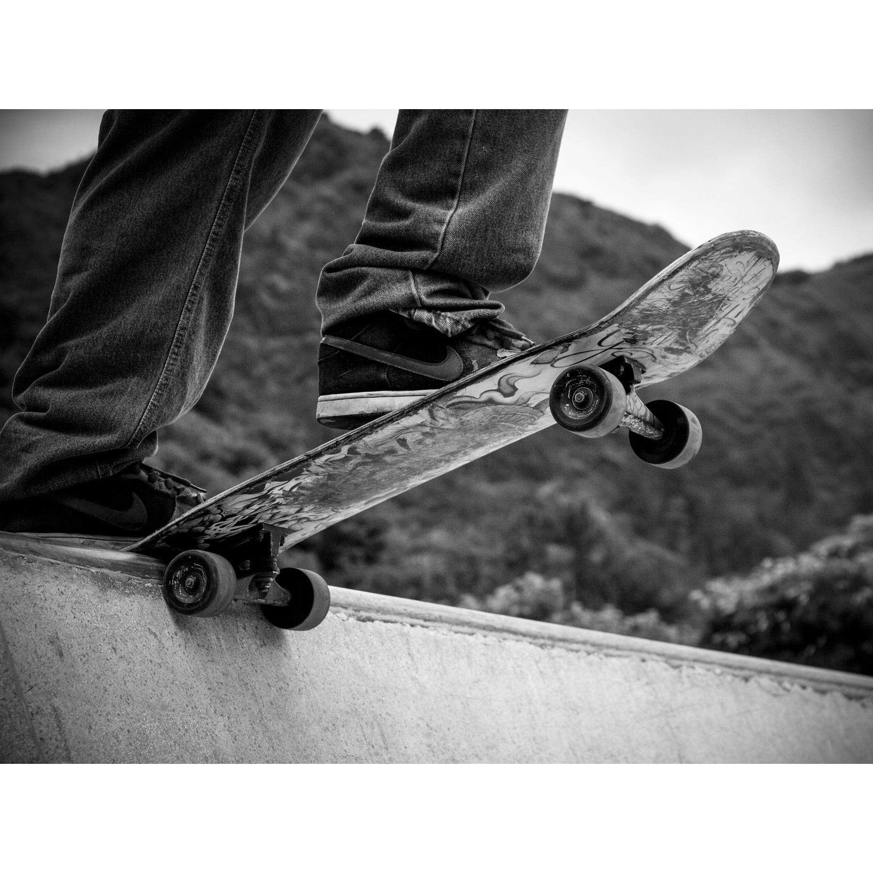 Skateboarder Halfpipe Drop Large Wall Art Print - Walmart.com