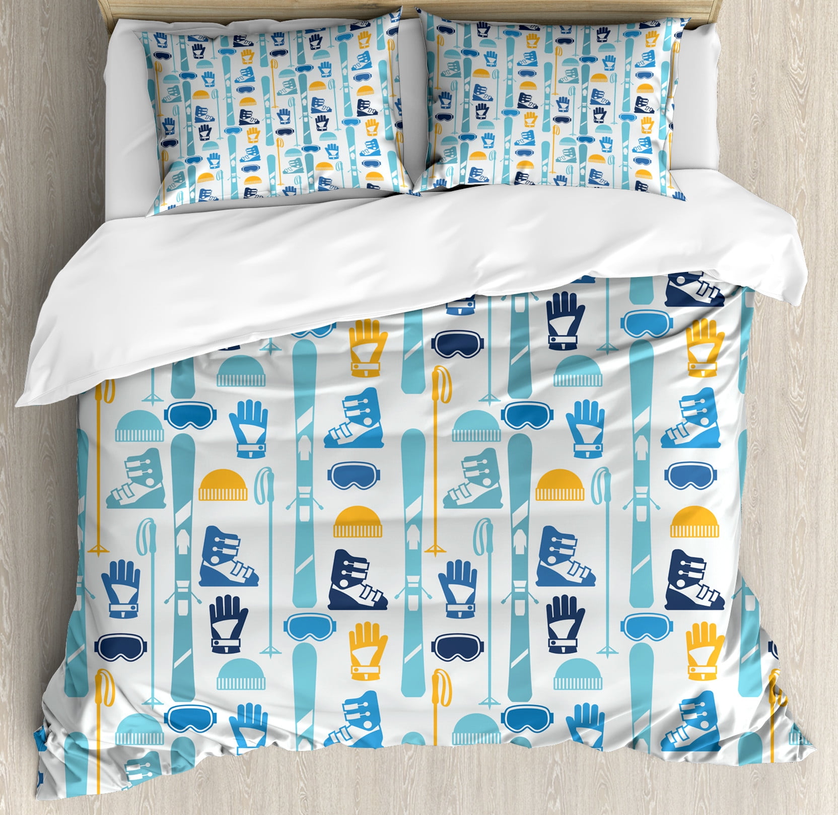 Skiing Duvet Cover Set, Image of simple Style Skiing Outfits and ...