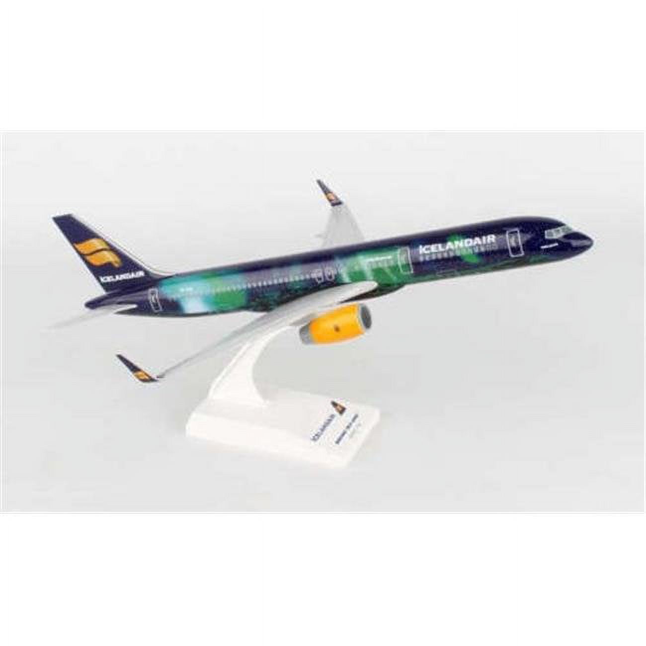 Skymarks SKR892 Skymarks Icelandair 757-200 1 by 150 Hekla Aurora Air ...