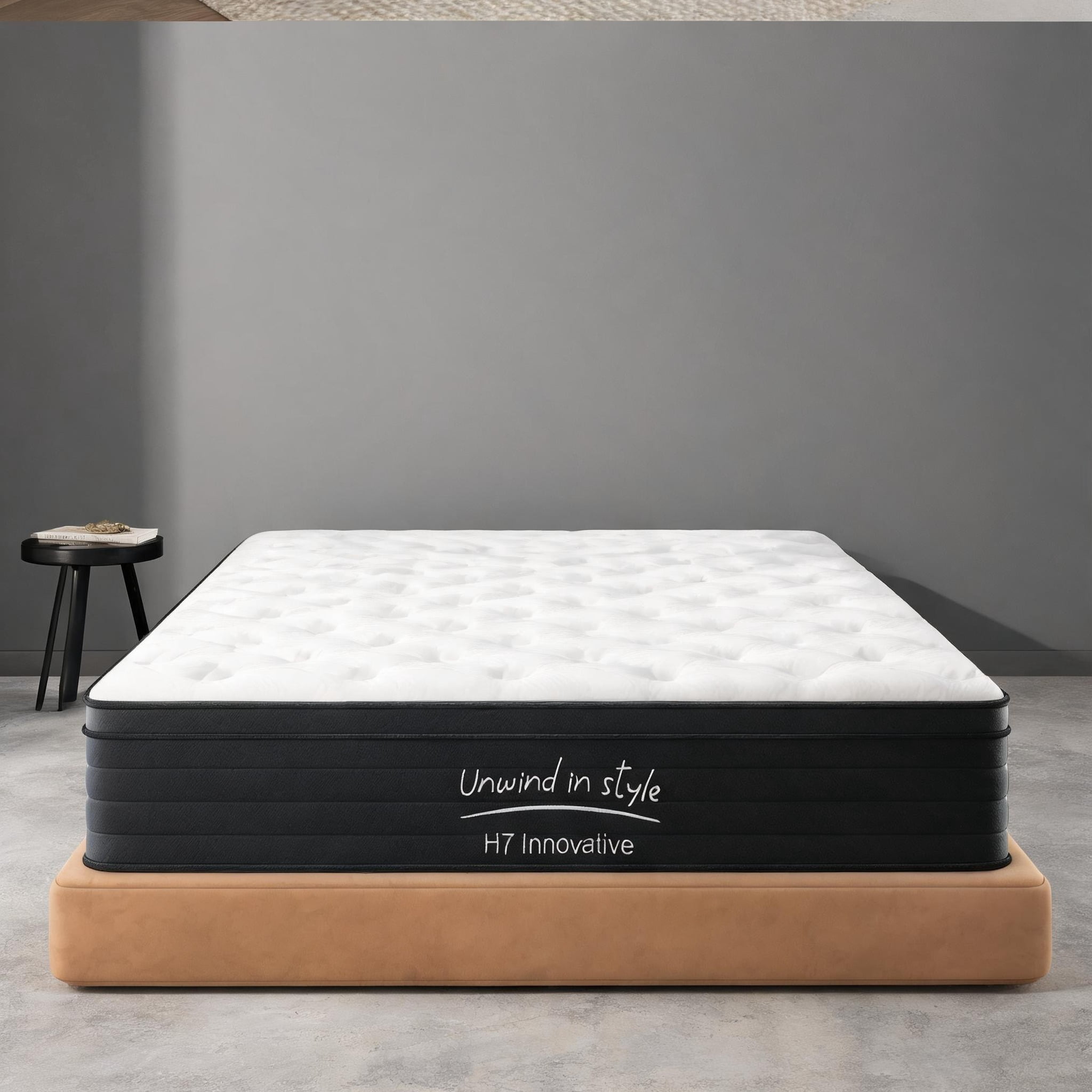 Sleek Silhouette White and Black-Toned 10-Inch Hybrid Mattress, King ...