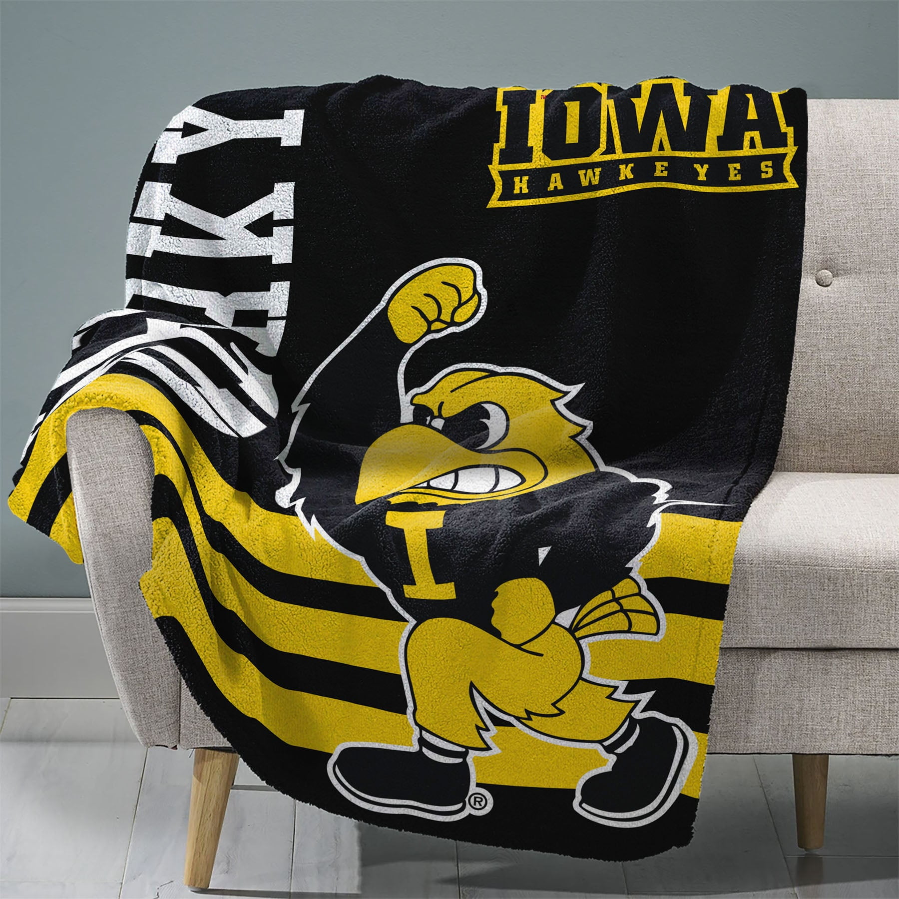 Sleep Squad Iowa Hawkeyes Herky the Hawk Mascot 60” x 80” Raschel Plush ...