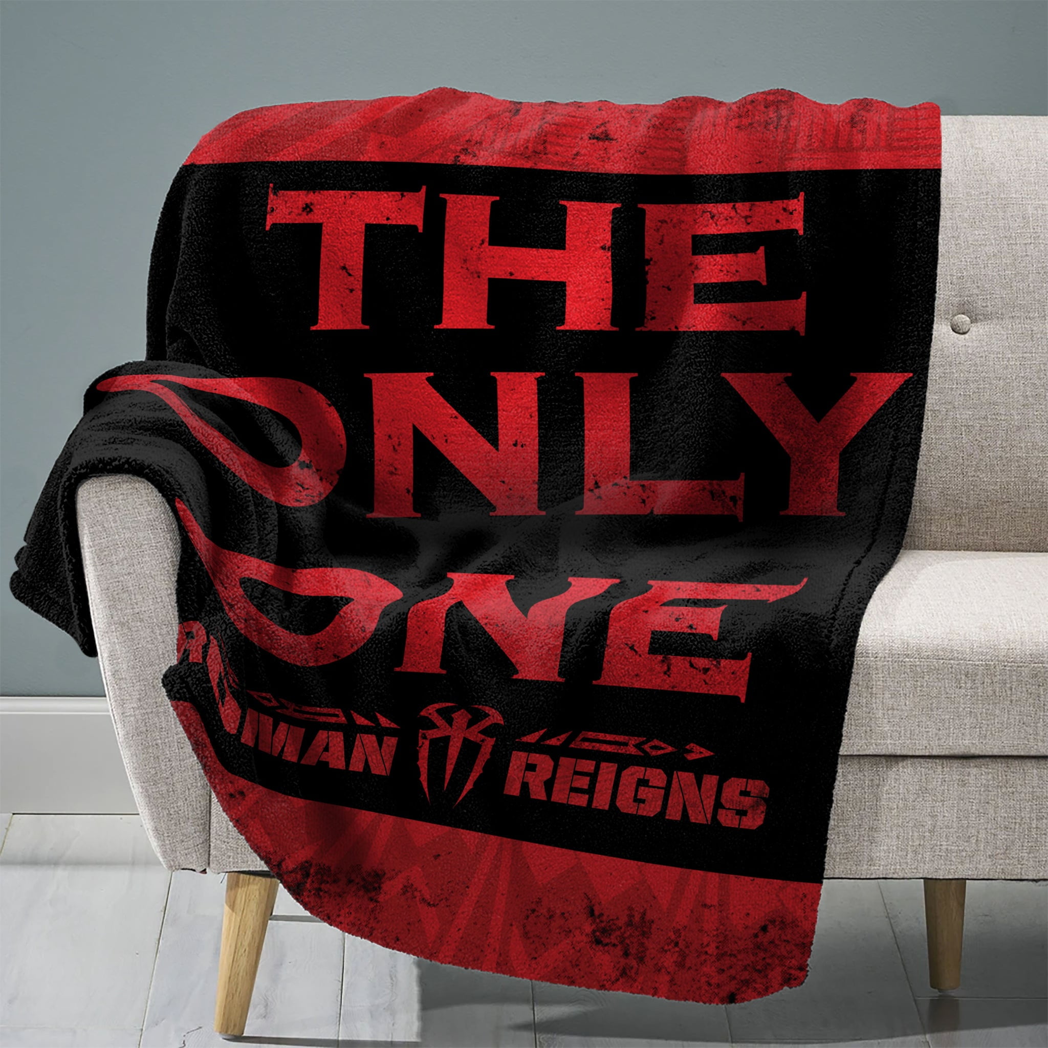 Sleep Squad WWE Roman Reigns 60” x 80” Plush Throw - The Only One ...
