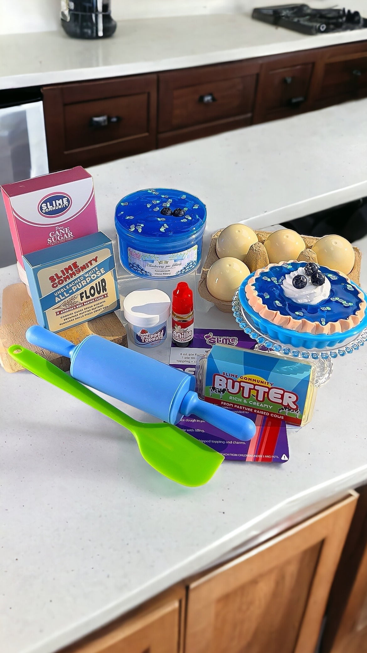 Slime Community Blueberry Pie Slime Baking Kit, DIY Mini Pies, Includes ...