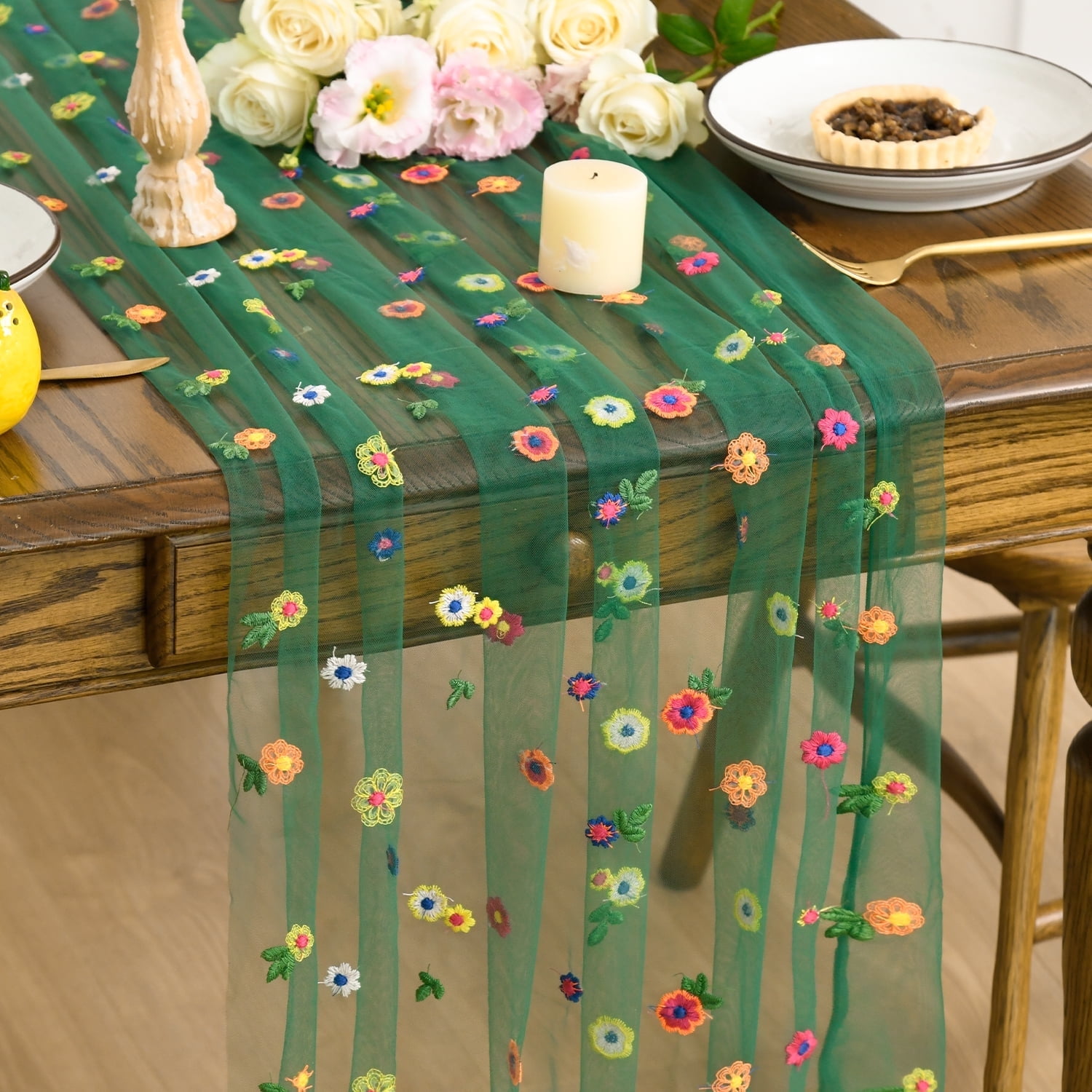 Sm:)e Dark Green Embroidered Daisy Gauze Table Runner 120 Inches (10 ...