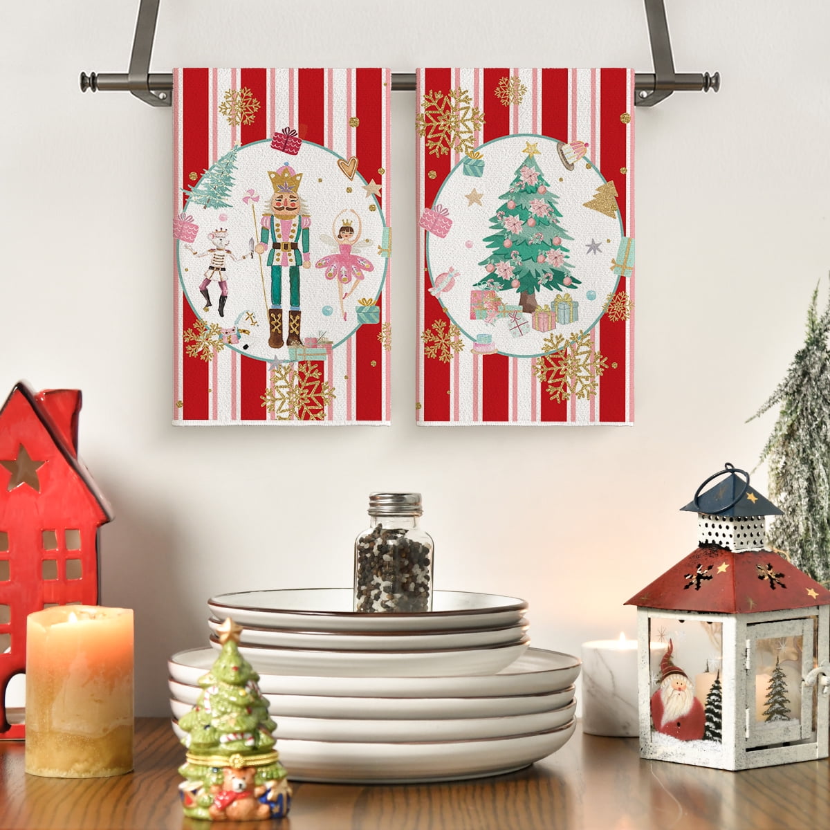 Sm:)e Red Nutcrackers Tree Christmas Kitchen Towels Dish Towels, 18x26 ...