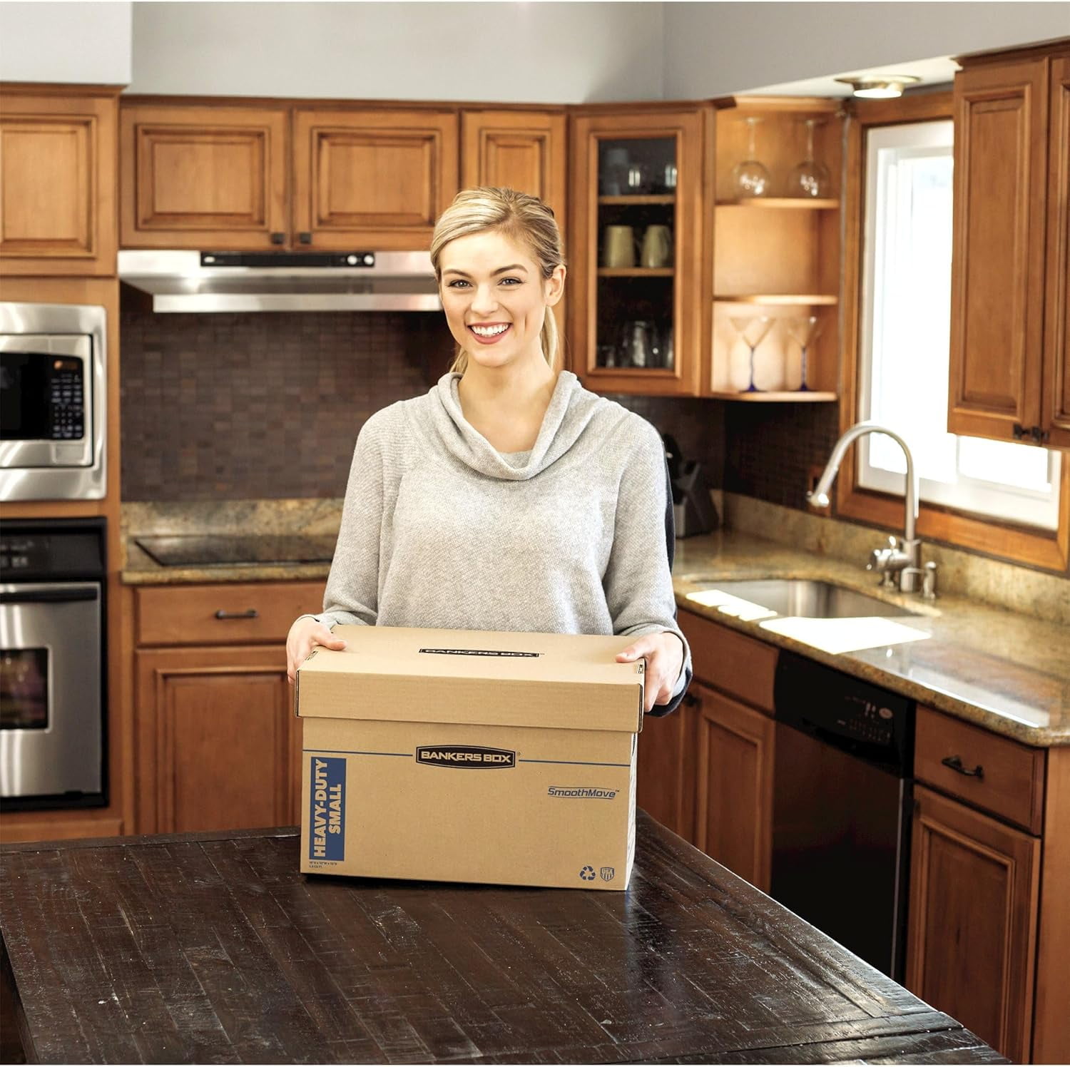 Small Heavy Duty Moving Box 8 Pack, Reinforced Handles, Tape-Free ...