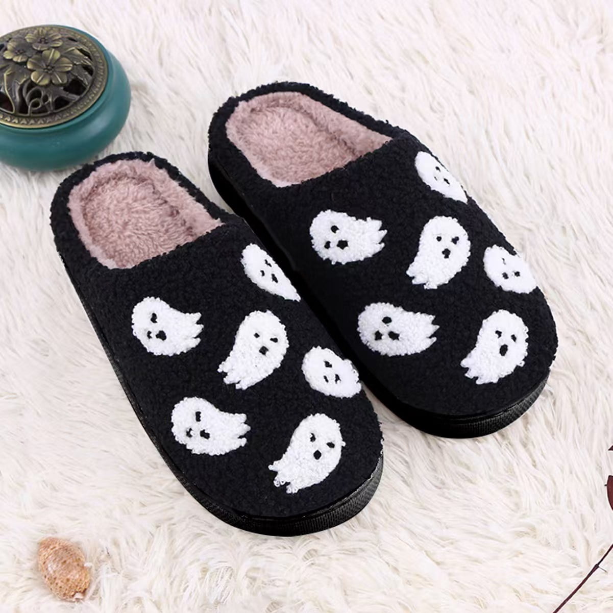 Smile Face Slippers for Women and Men, Retro Comfy Warm Soft Fuzzy ...