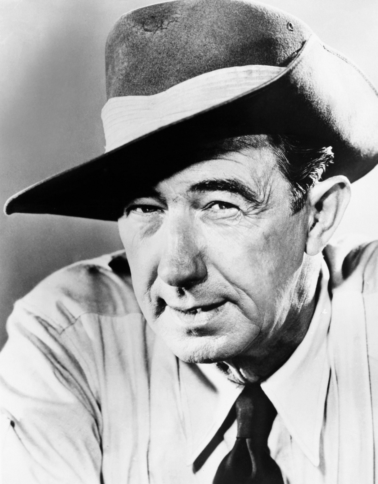 Smiley Gets A Gun Chips Rafferty 1958 Tm & Copyright 20Th Century Fox ...