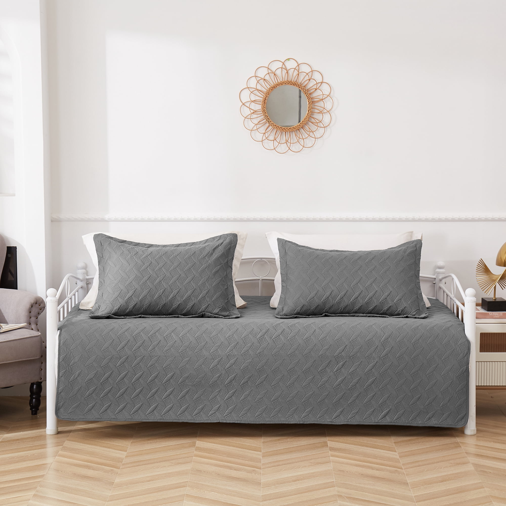 Smuge 3 Piece Daybed Cover Set, Double Sided Quilting Classic Design ...