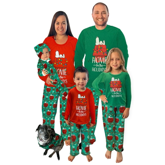 Peanuts Snoopy Women’s Home for the Holidays Matching Family Pajamas Set, 2-Piece - Walmart.com