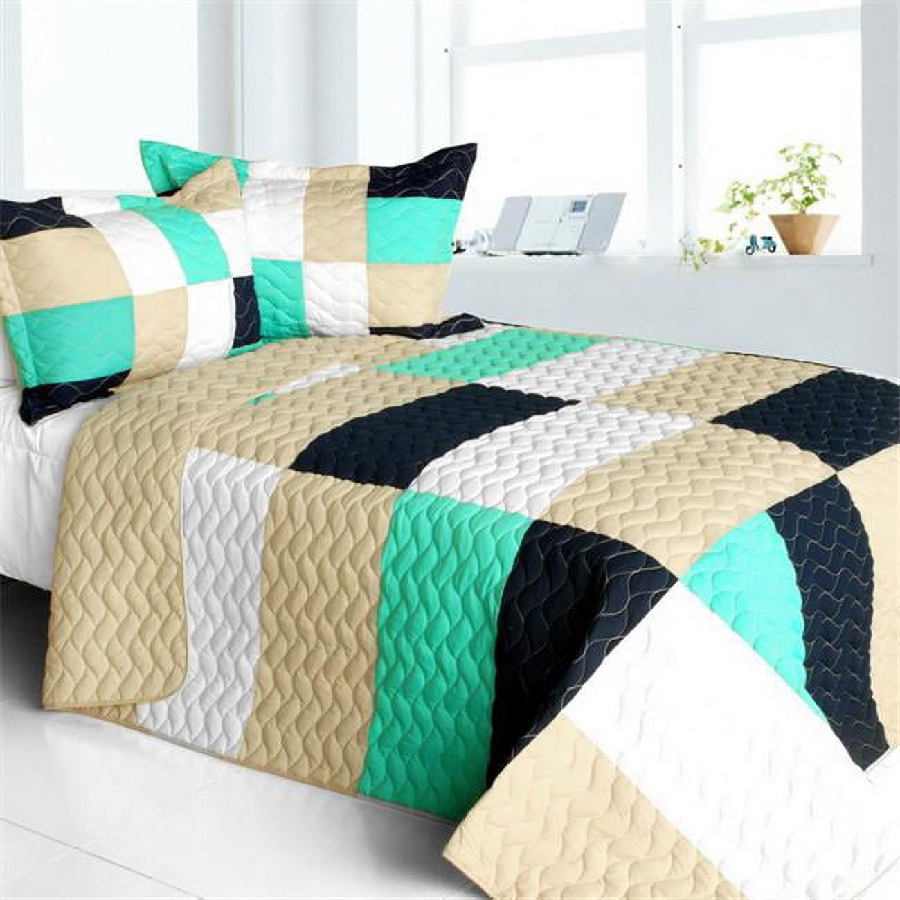 So Dance - Vermicelli-Quilted Patchwork Geometric Quilt Set Full ...