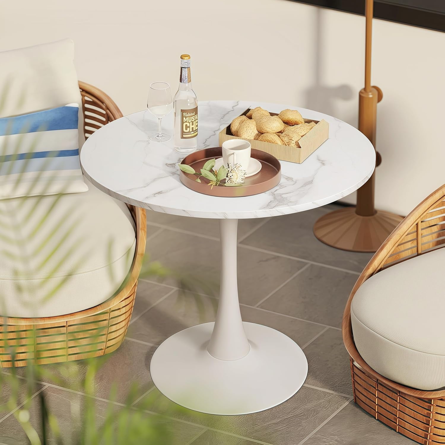 SoarFlash White Round Dining Table, 31.5" Tulip Kitchen Dining Table 2 ...