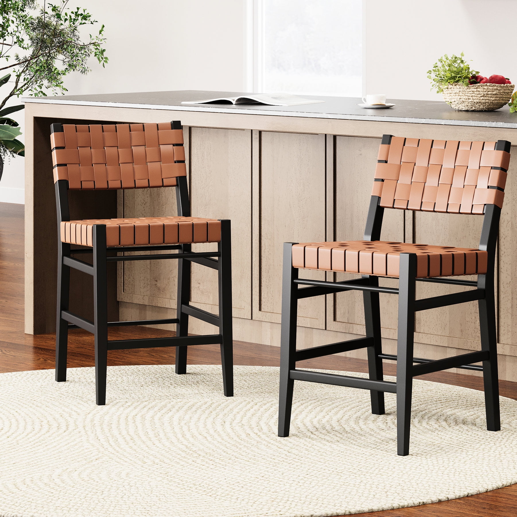 Soft Leather Seating & Sturdy Rubberwood Structure - Comfortable and ...