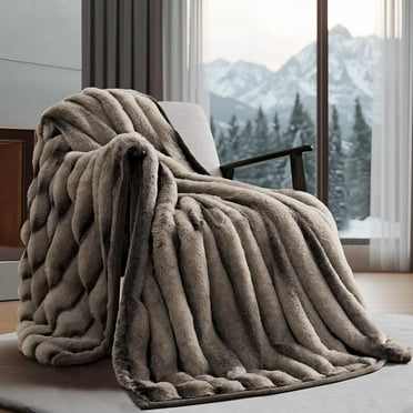 Battilo Fuzzy Faux Fur Throw Blanket, Soft Warm Reversible Rabbit Fur ...