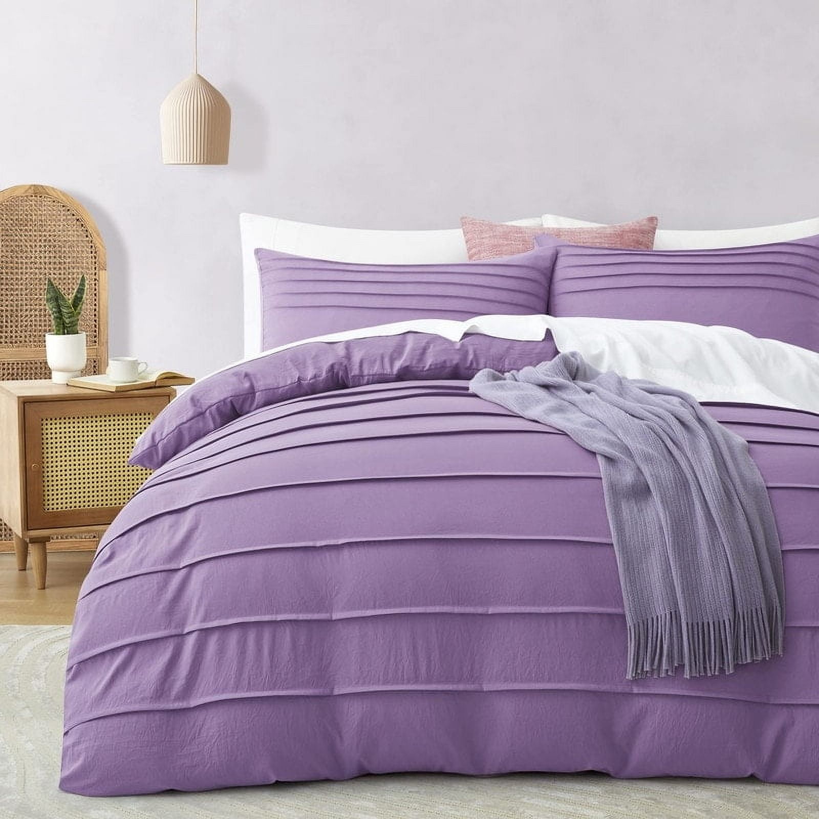 Soft and Breathable Textured Bedding Set with Zipper Closure Purple ...