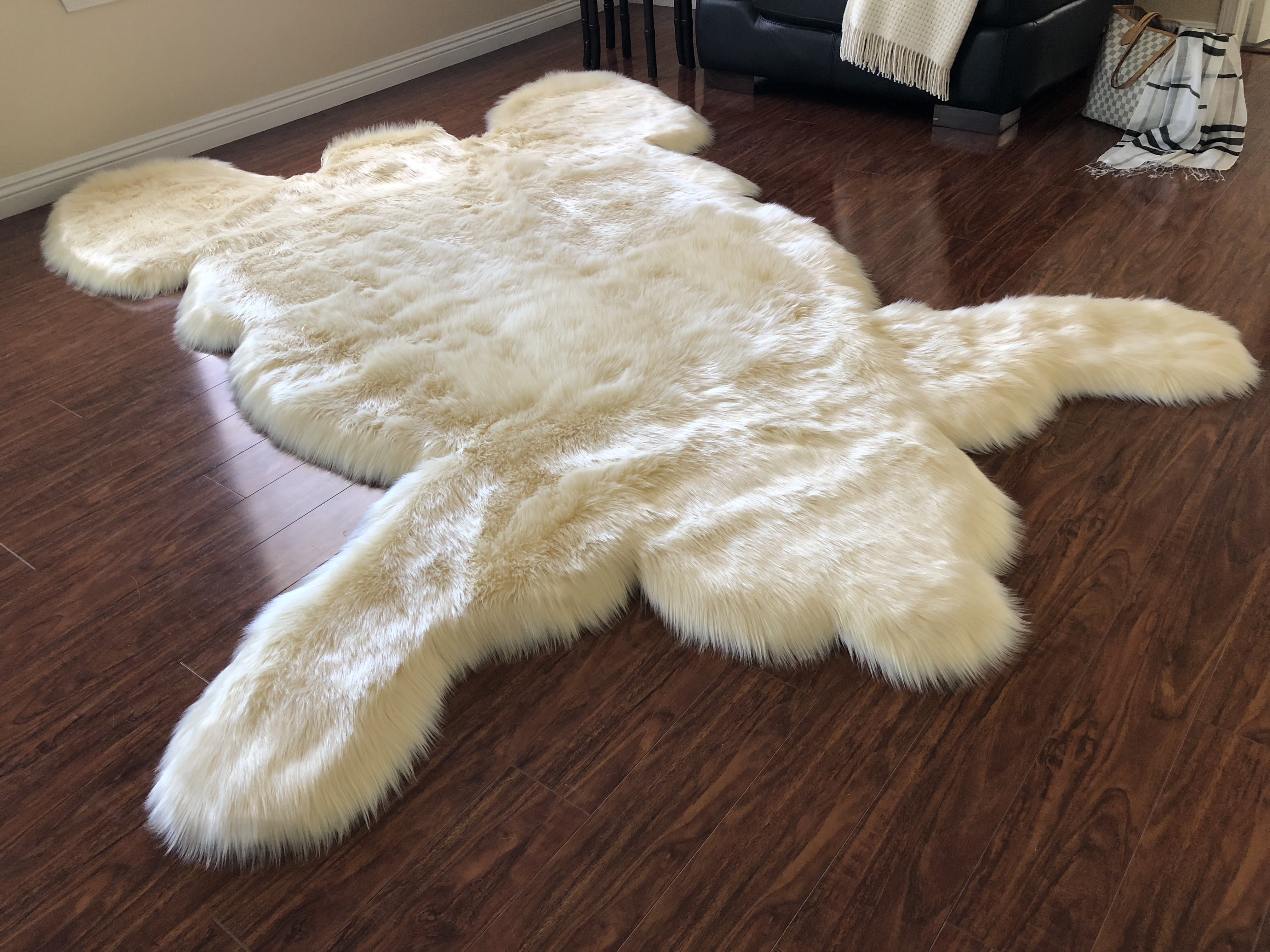 Soho Luxurious Faux Bearskin Pelt Cream Shag Area Rug - Walmart.com