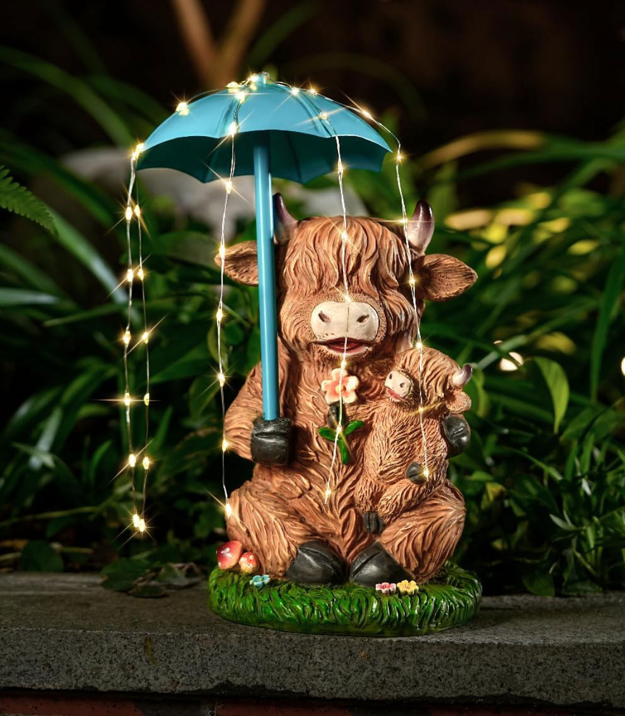Solar Garden Statues Resin Loving Highland Cow Umbrella Lights Outdoor ...
