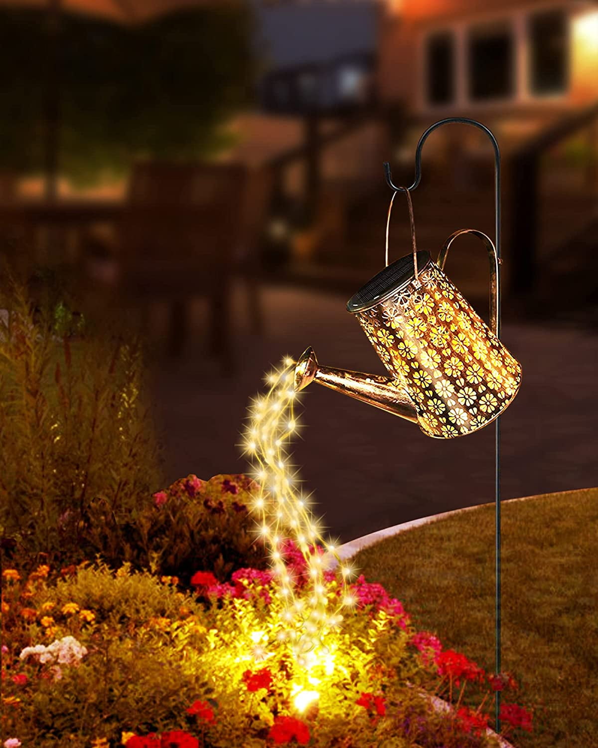 Solar Watering Can With Cascading Lights