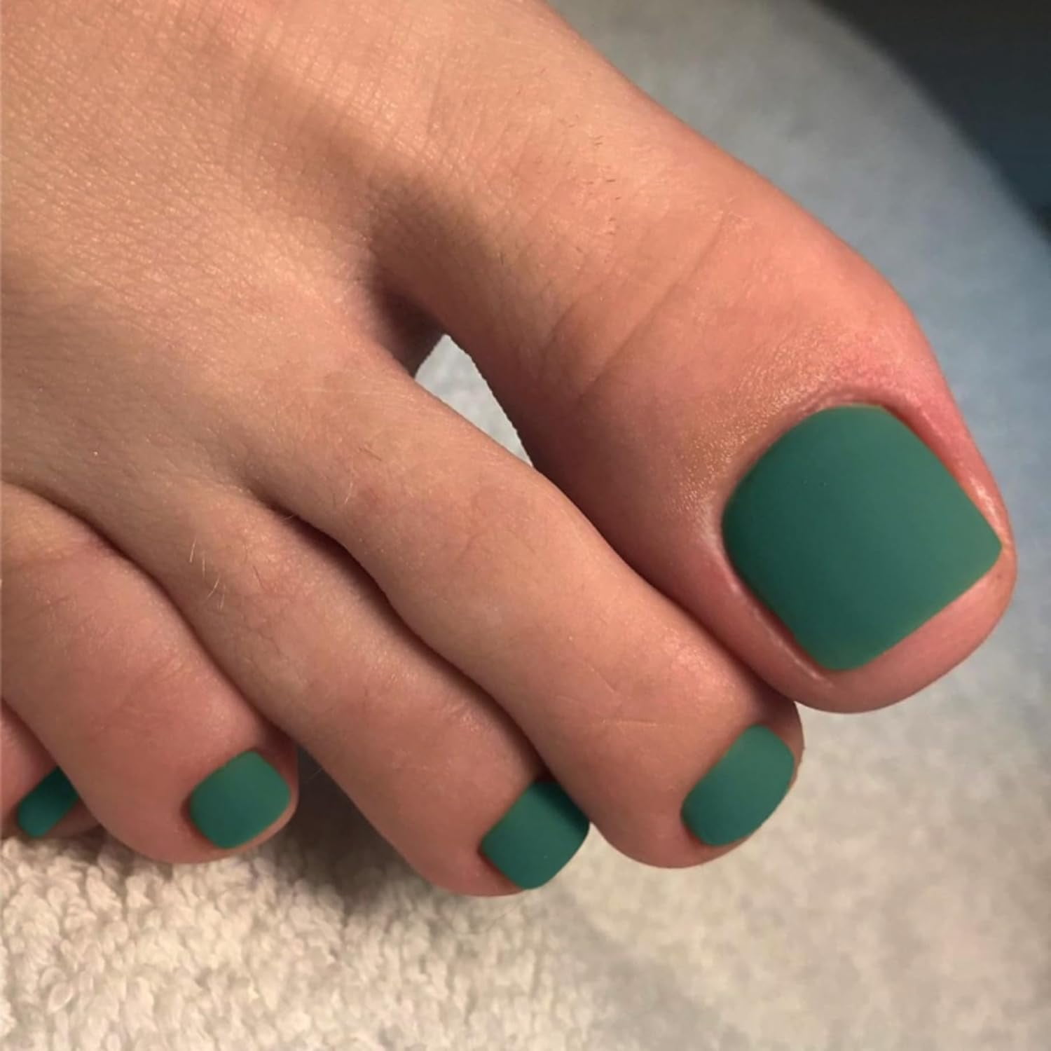 Solid Color Green Press on Toenails for Women, Matte Fake Toenail Press ...