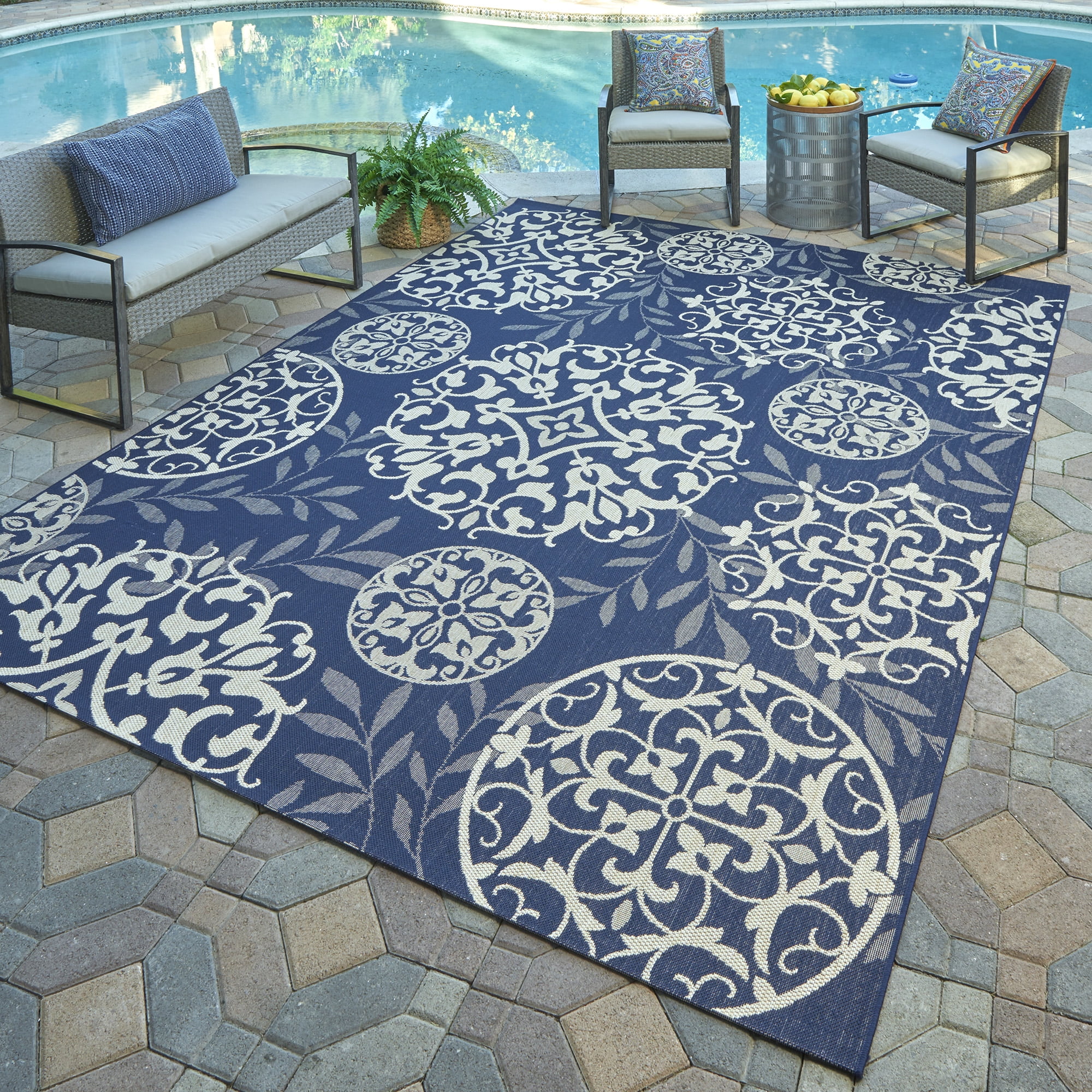 Solterra Sovana Indoor/ Outdoor Polypropylene Navy Flat Weave Area Rug ...