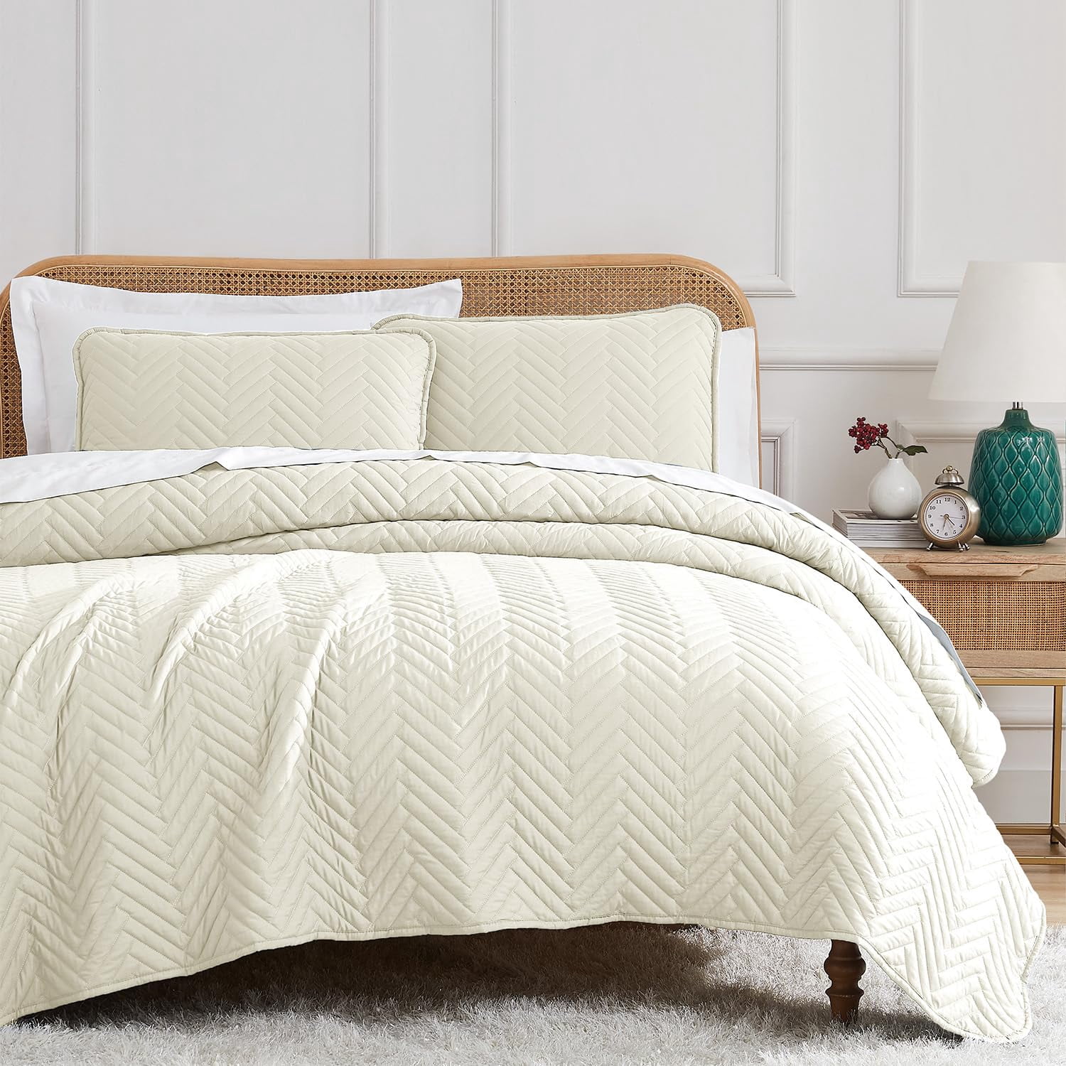 Southshore Fine Linens Oversized Quilt Bedding Set lightweight, prewash ...